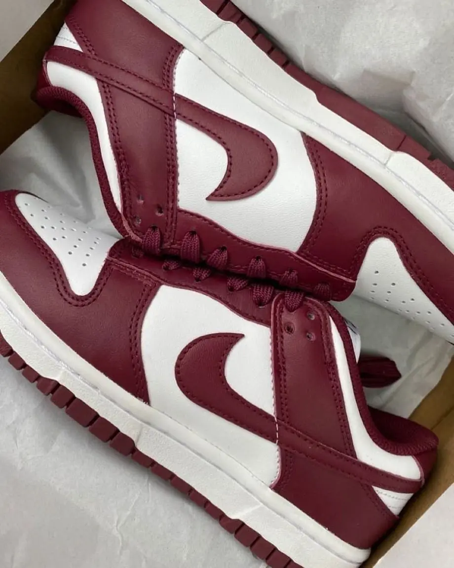 Nike Dunk Bordo-Sneak Street