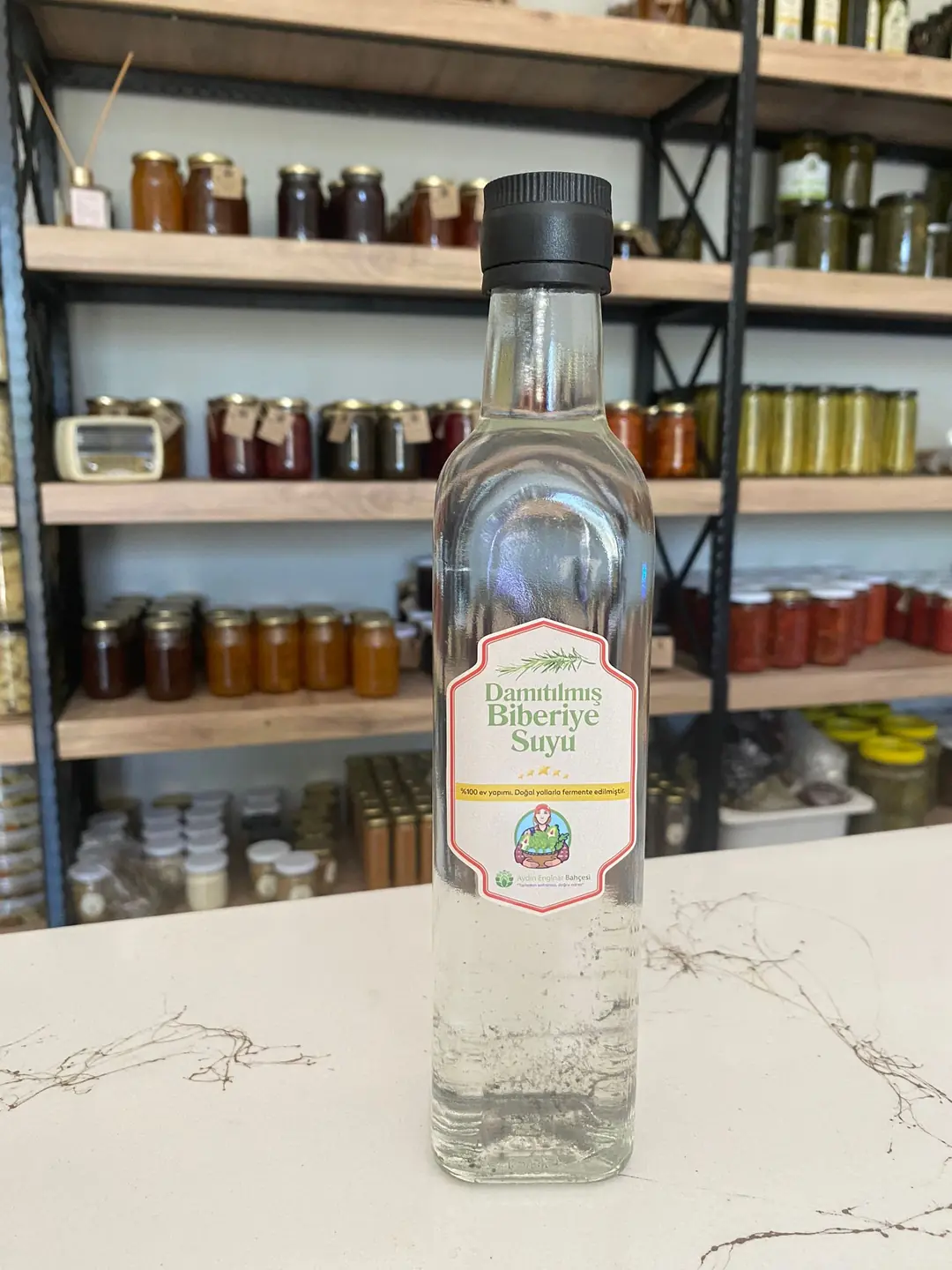 Doğal Ve Katkısız Biberiye Suyu