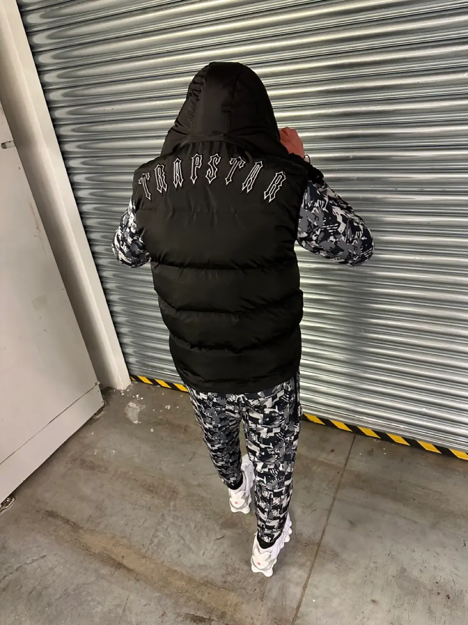 Trapstar Puffer Black Silver Logo Yelek