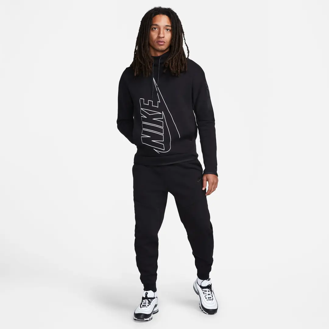 Nike Tech Fleece Graphic Pullover Eşofman Takımı