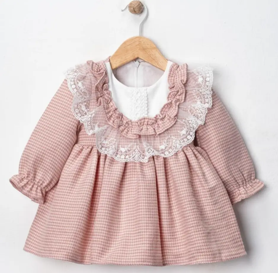 Lidya Güpür Yaka Detay Astarlı Elbise