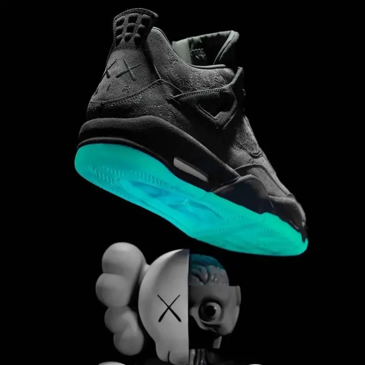 KAWS x Air Jordan 4 Retro Cool Grey