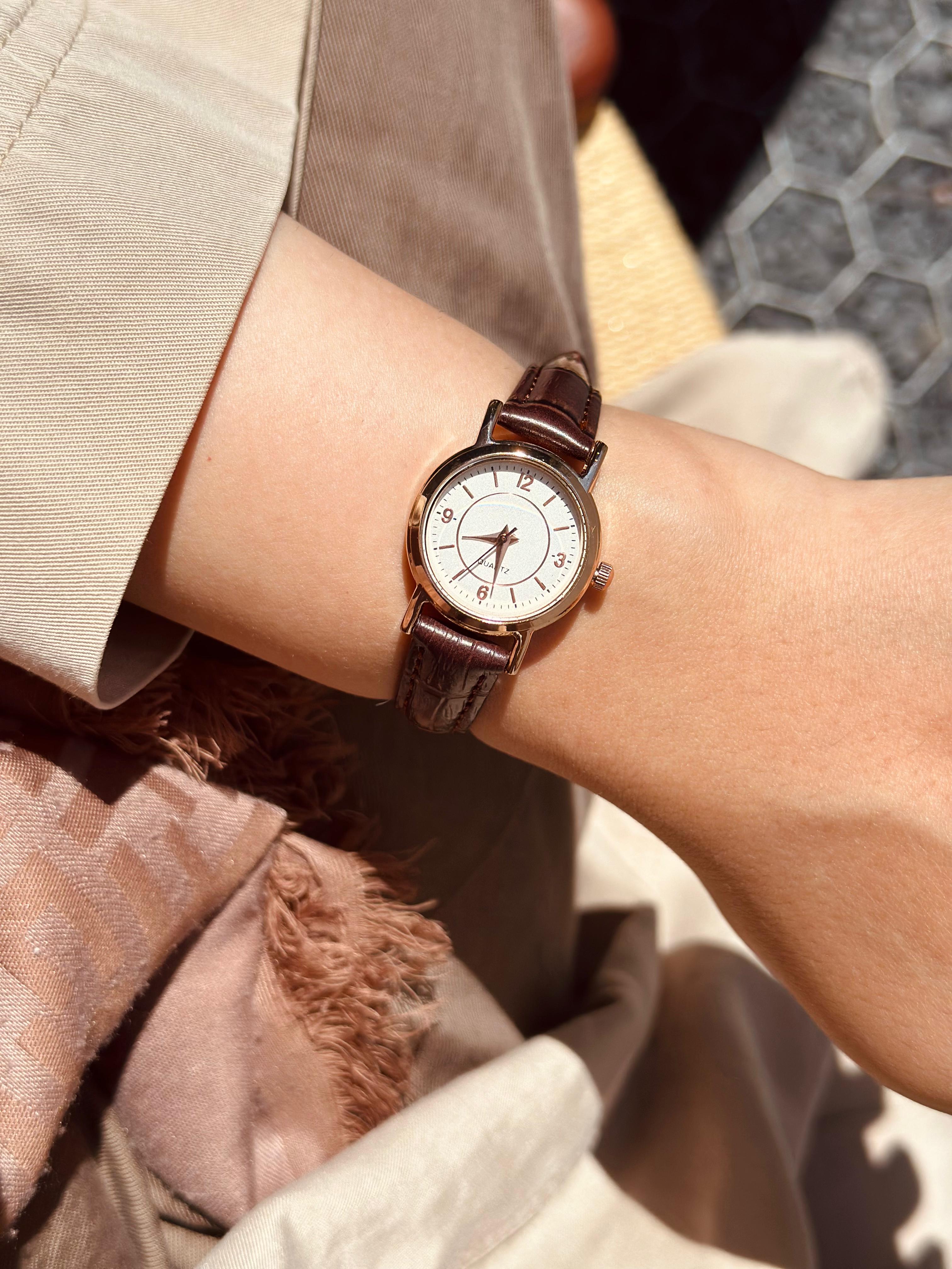 Angel Model Deri Kordon Kadın Kol Saati