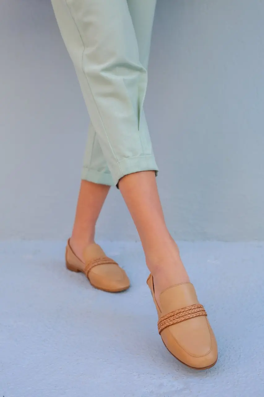 Helen Doğal Deri Materyal Kauçuk Taban Nude-Antik Kadın Loafer | ElitShoe