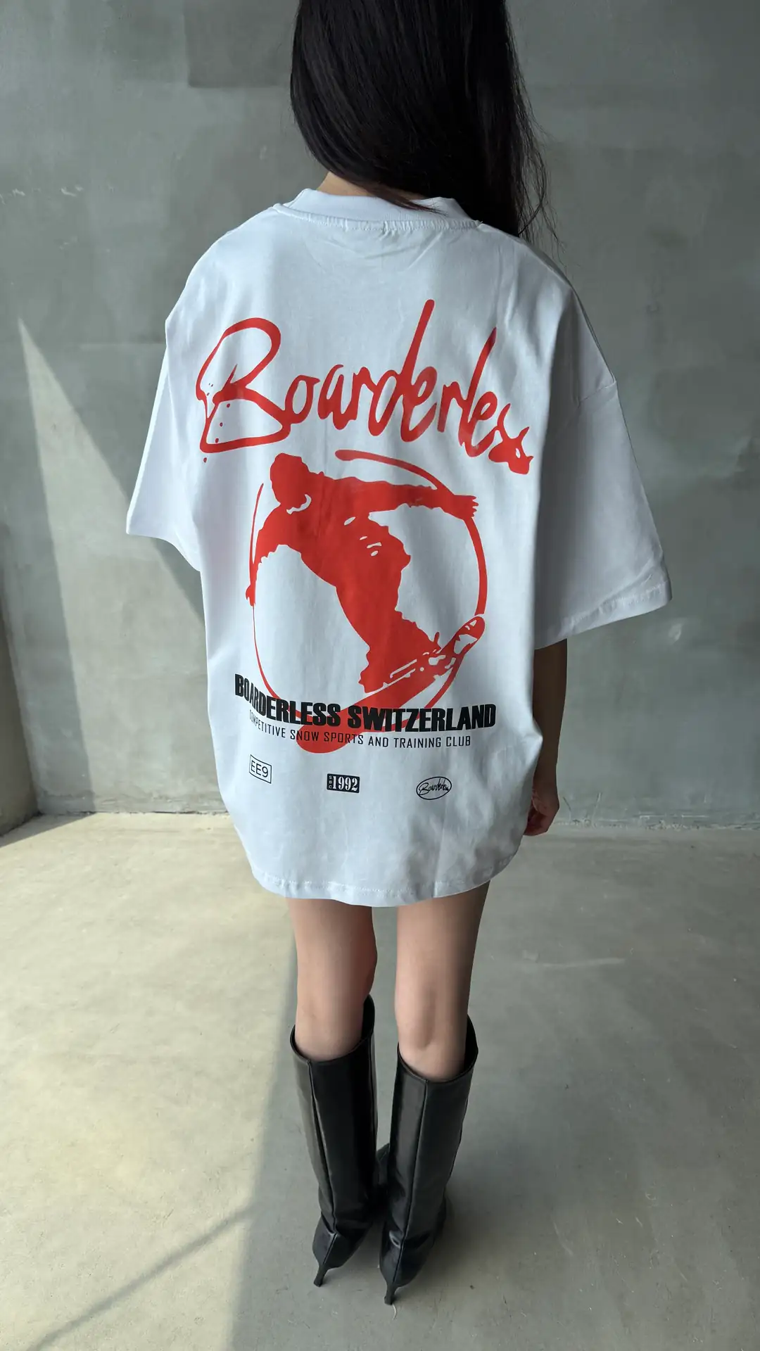 Boarderless Beyaz Oversize Tişört