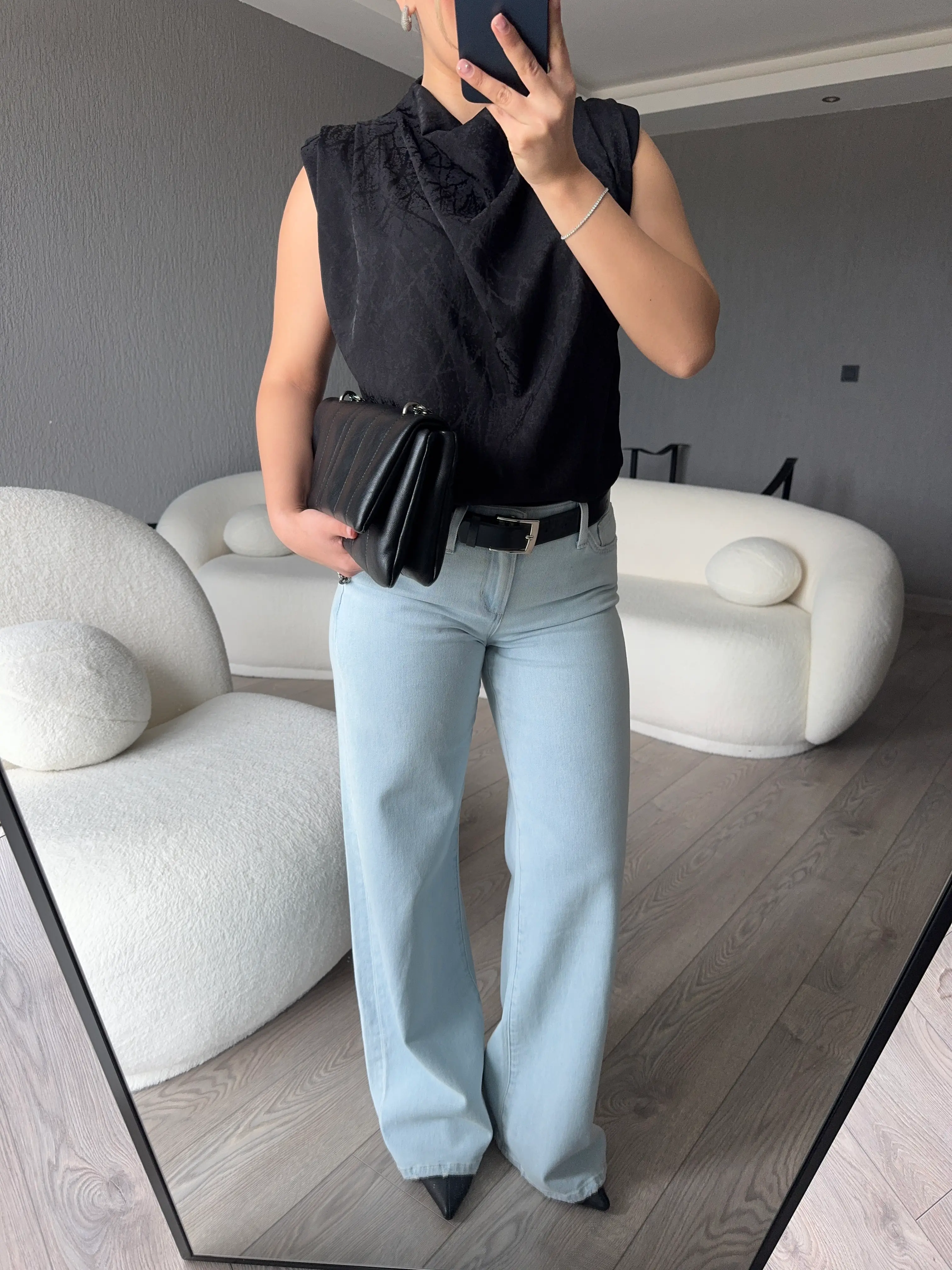 VATKALI KENDİNDEN DESENLİ BLUZ