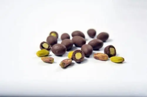 ÇİKOLATA KAPLI FISTIK DRAJE SÜTLÜ (MAT FISTIK)