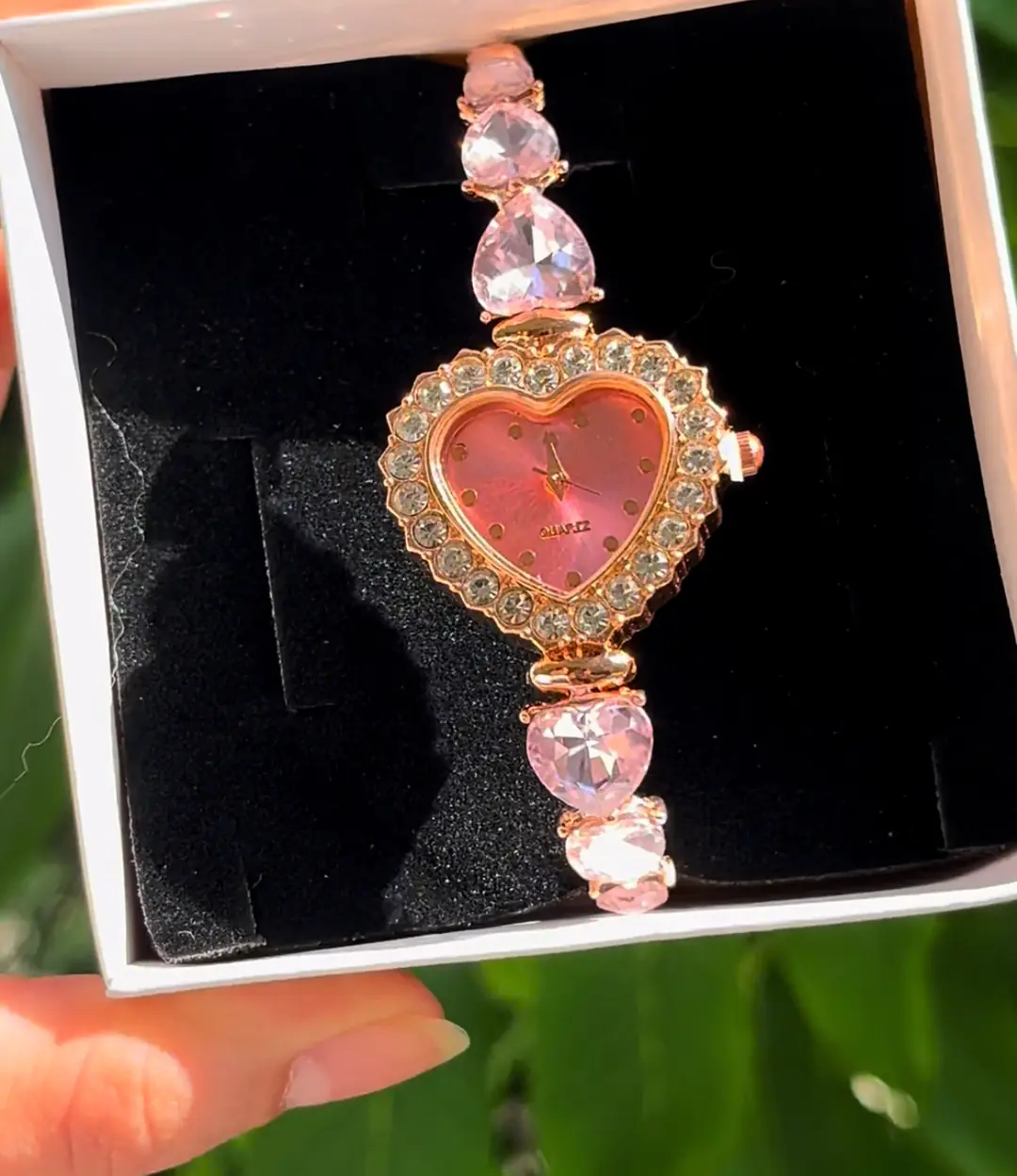 pembe kalp pinterest saat