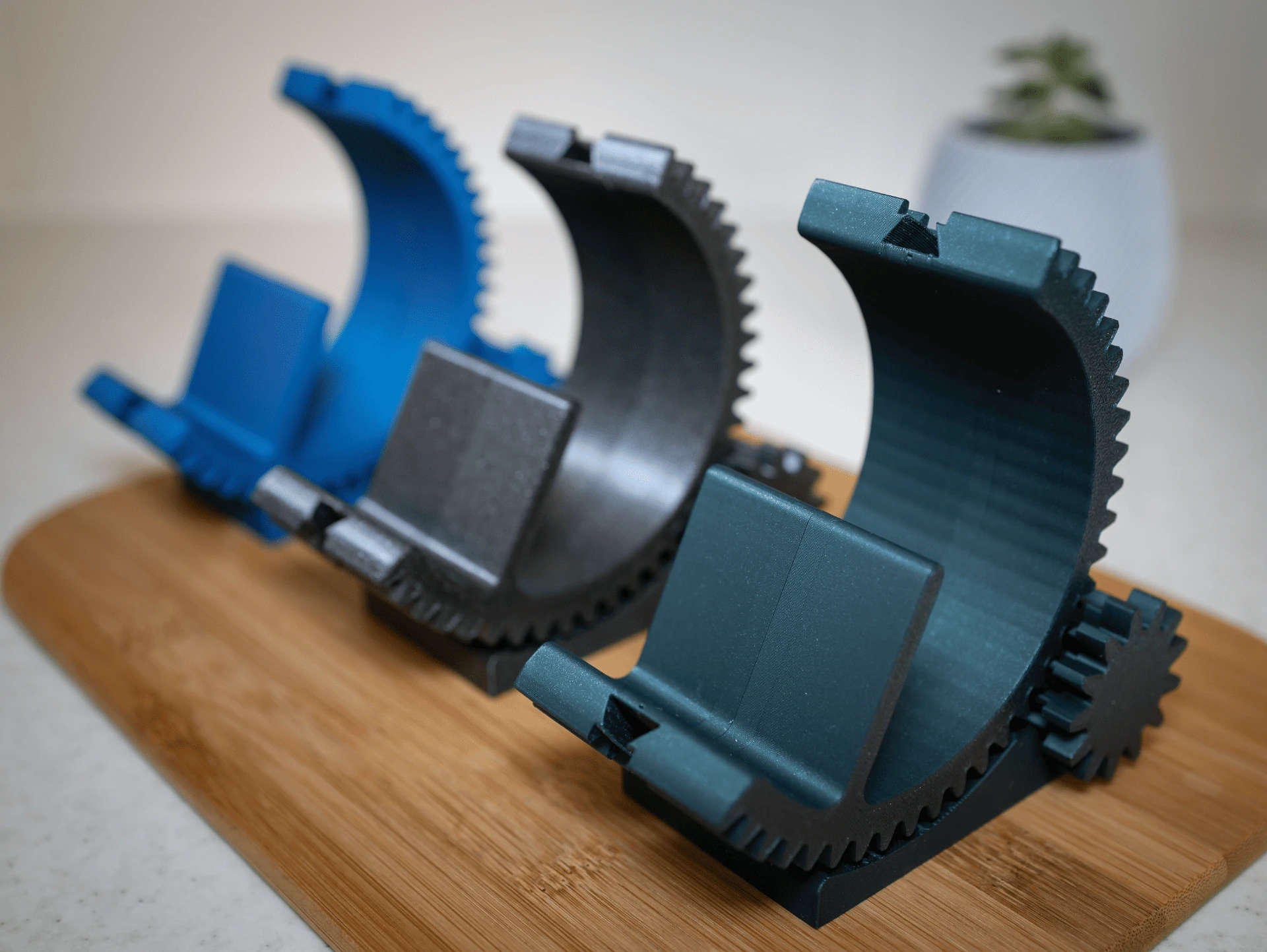 3D Yazıcı Tasarımı Dişli Çark Mekanizmalı Ayarlanabilir Telefon Standı