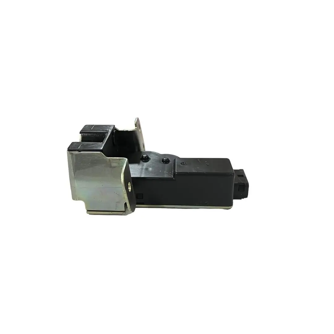 Chevrolet Captiva C140 Arka Bagaj Cam Kilidi GM 95316228