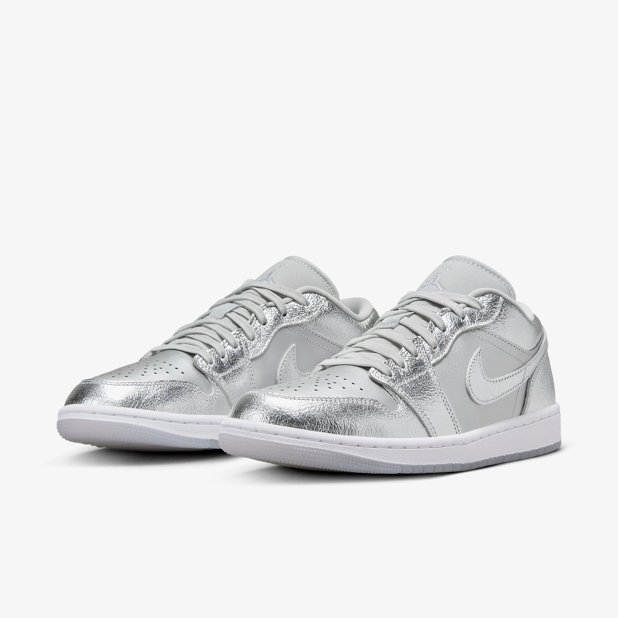Air Jordan 1 Low SE WMNS Metallic Silver