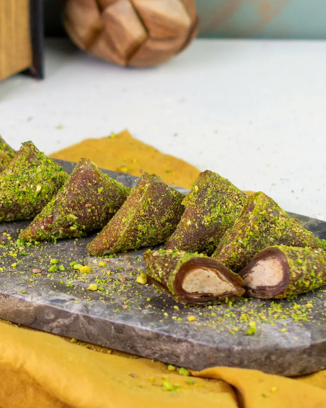 Dışı Antep Fıstıklı Muska - Gümüşhane Pestil Köme - Pestil.net