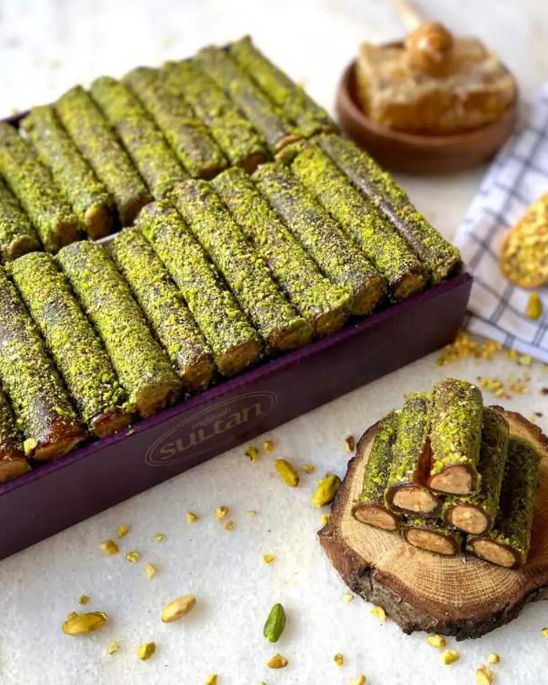 Pistachio Wrap With Pistachio