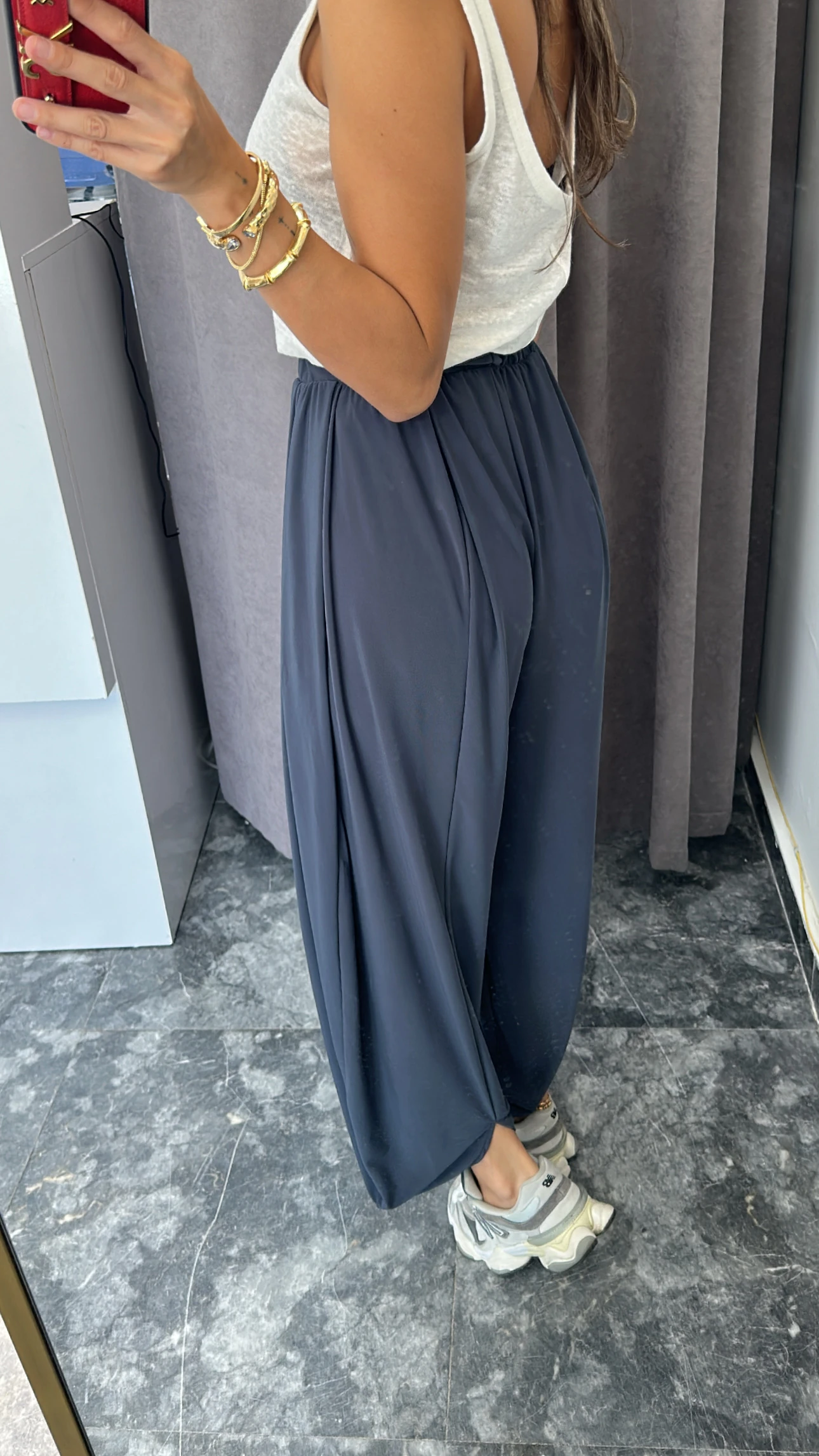 Oysho model ve kumaş füme eşofman altı