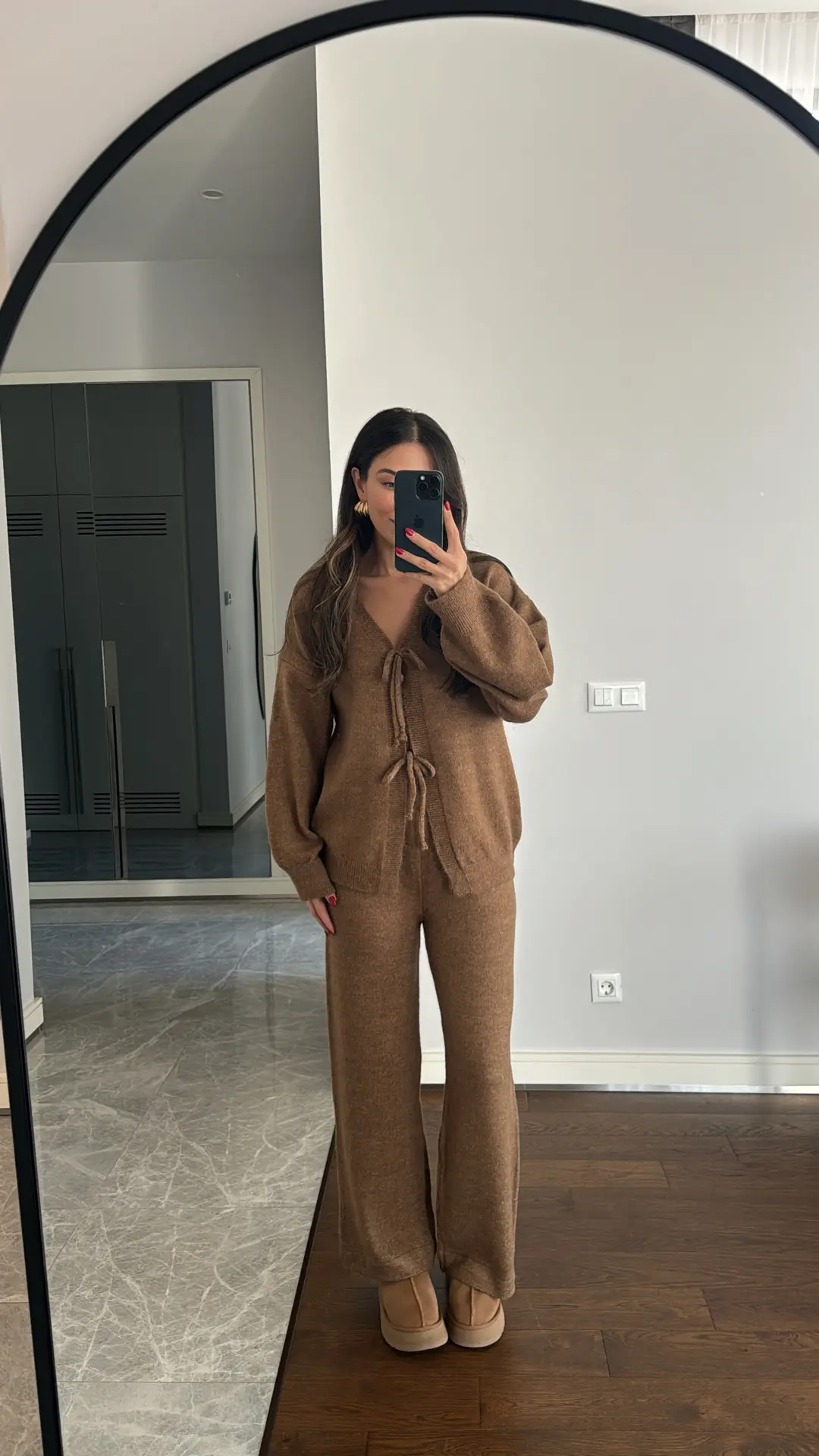 Marka Model Karamel Bağlamalı Hırka Takım