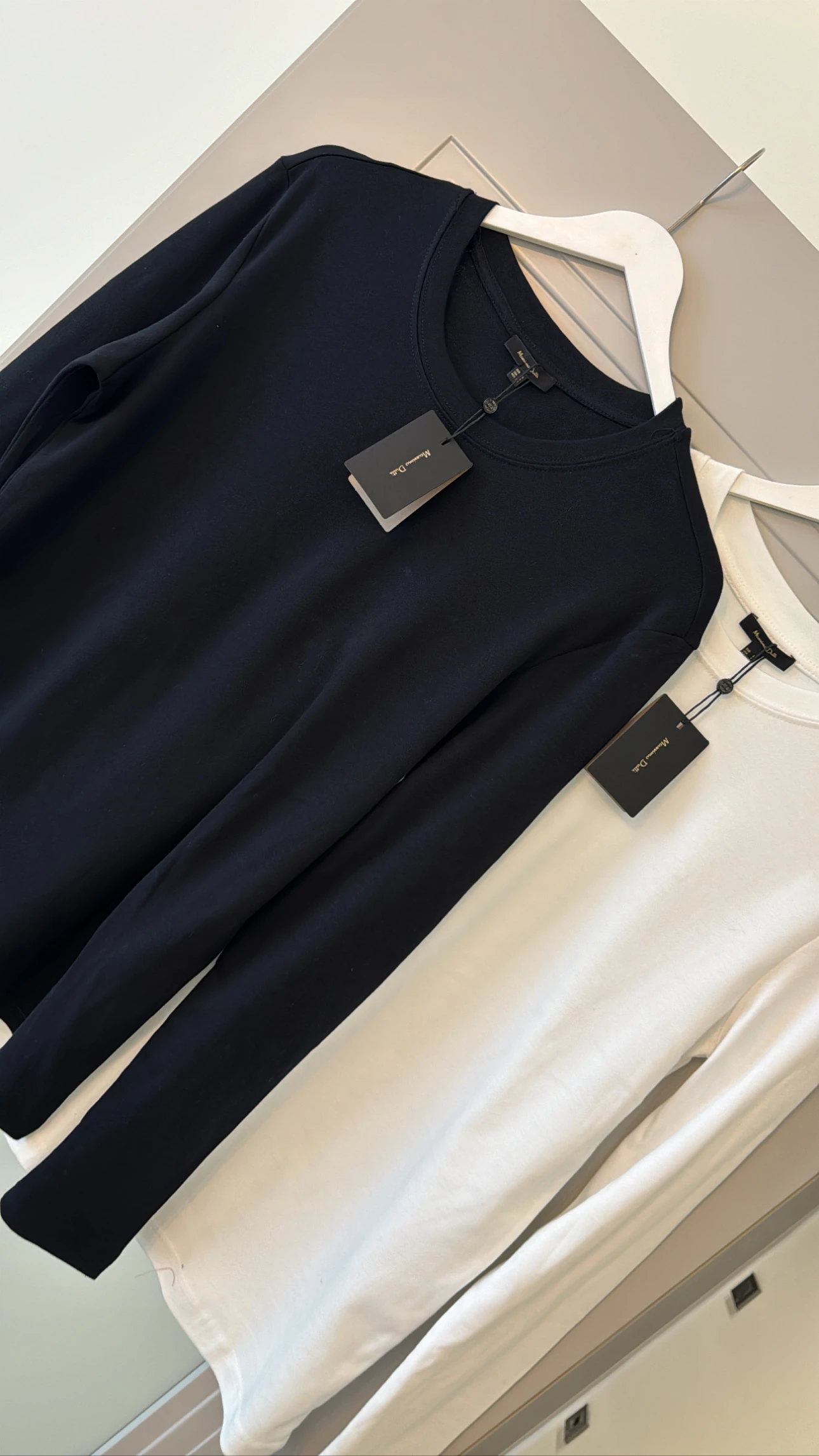 Massimo kartlı beyaz uzun kolu basic body