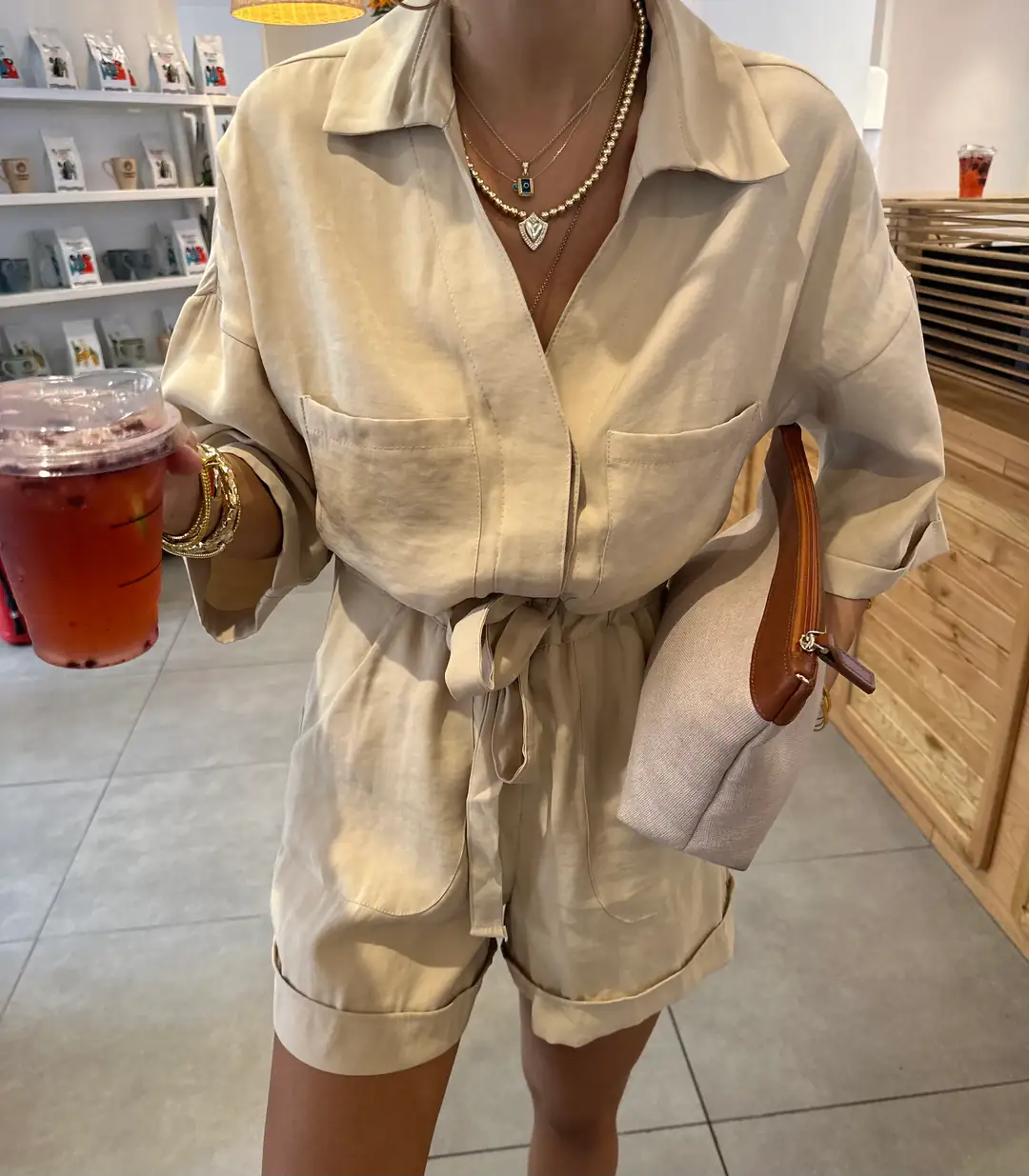 Oysho model vizon kendinden kemerli kısa tulum