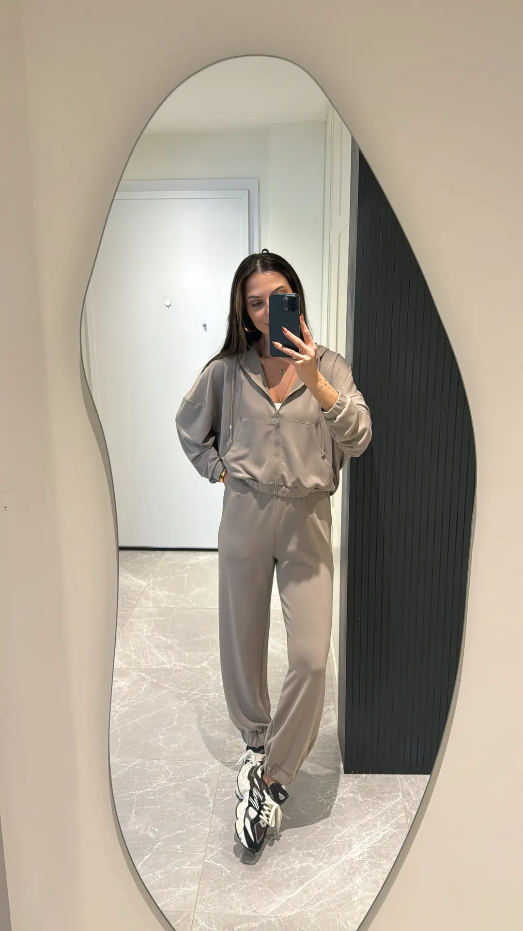 Oysho model modal kumaş açık vizon fermuarlı takım