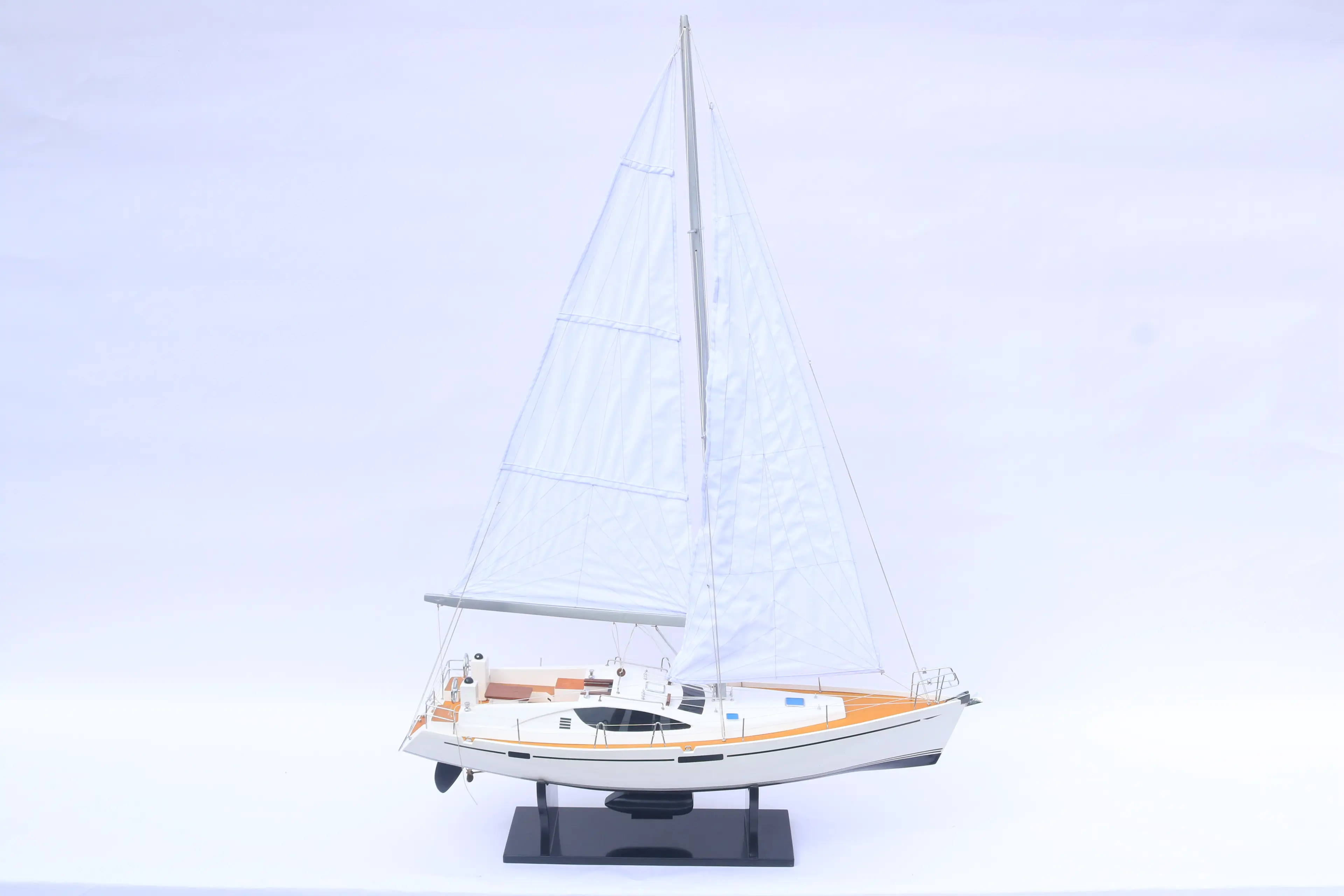 Jeanneau Sun Odyssey 45DS Model Gemi 77L x 22W x 122H