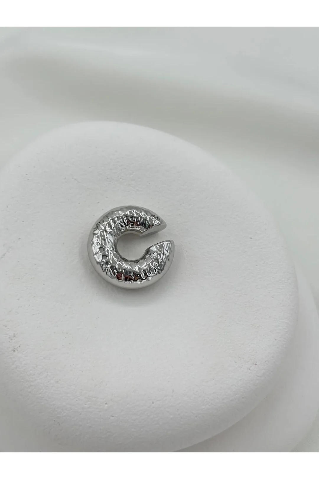 Gold Bombeli Tırtık Plaka Büyük Boy Earcuff Kıkırdak Küpe