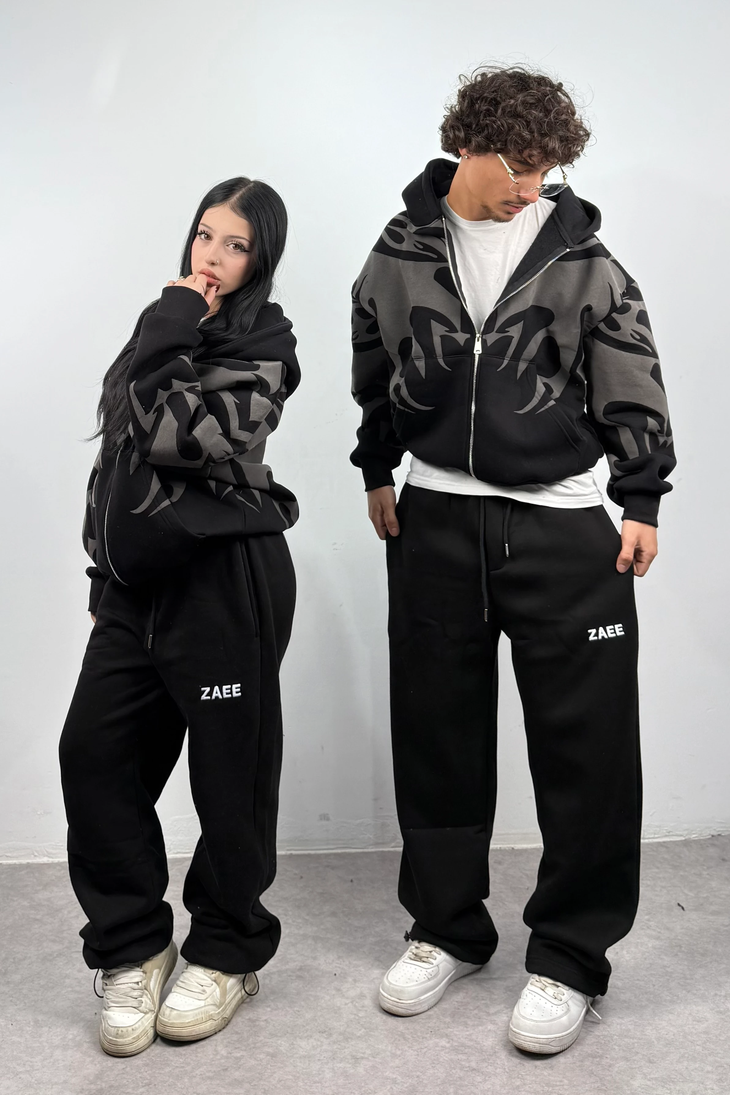 Kendi Kombinini Kendin Yap ZAEE Eşofman + Baskılı Zipp Hoodie