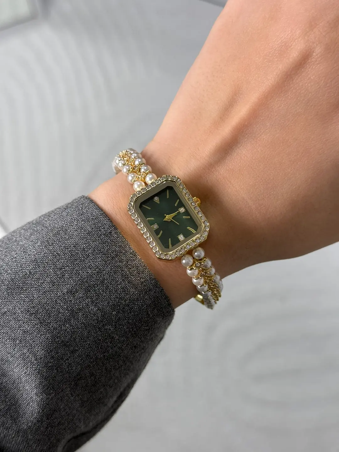 Ruby Minimal Vintage Model İnci Kordon Kadın Kol Saati Gold (Yeşil Kadran)