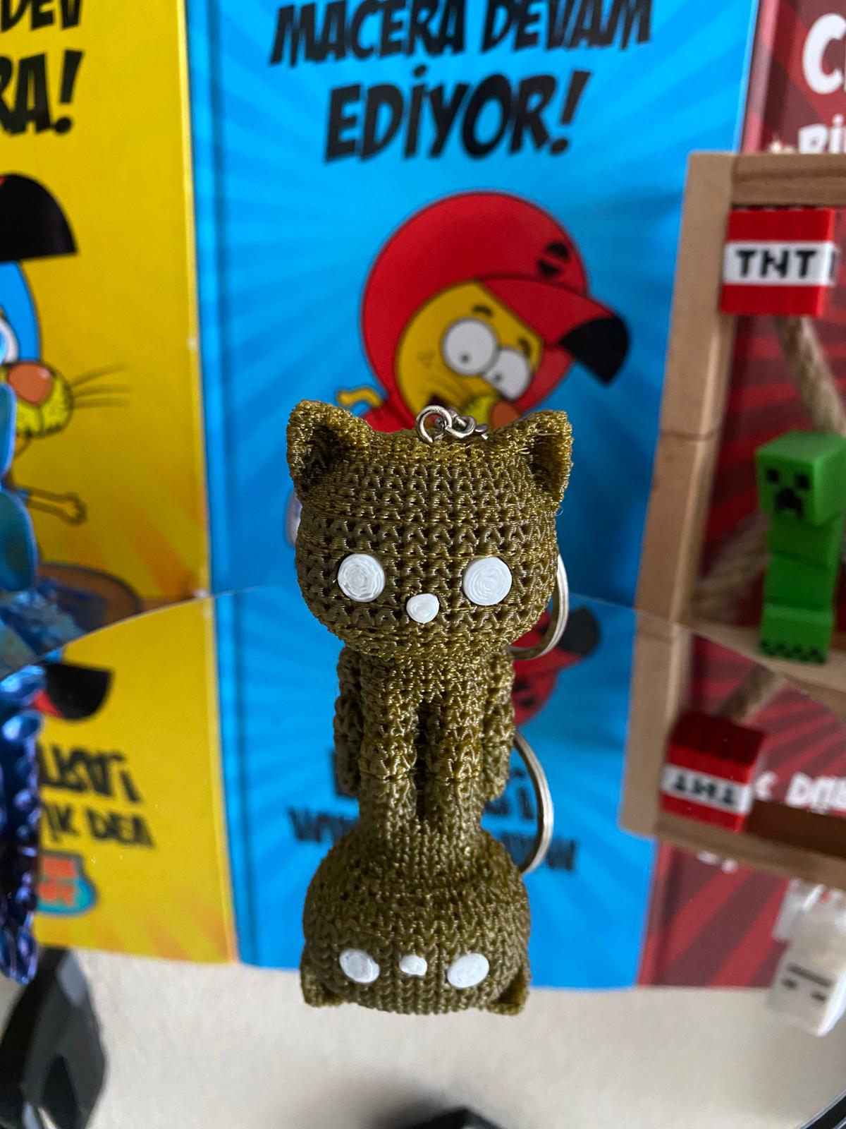 ÖRGÜLÜ KEDİ ANAHTARLIK