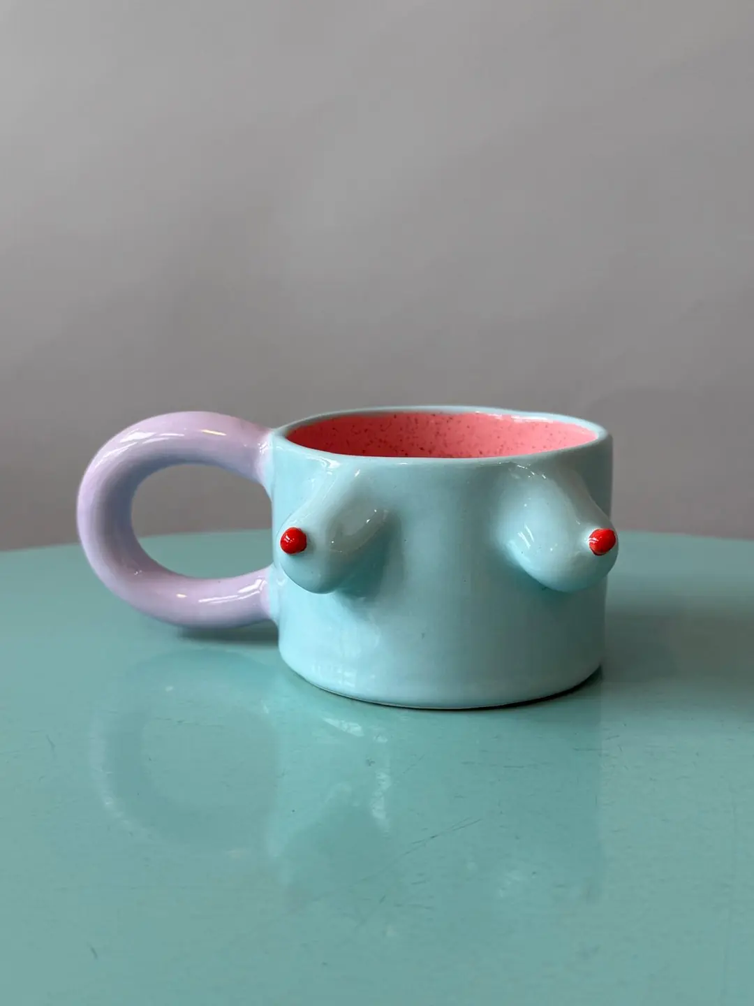Mor Kulplu Mavi Meme Mug by F2 Studio