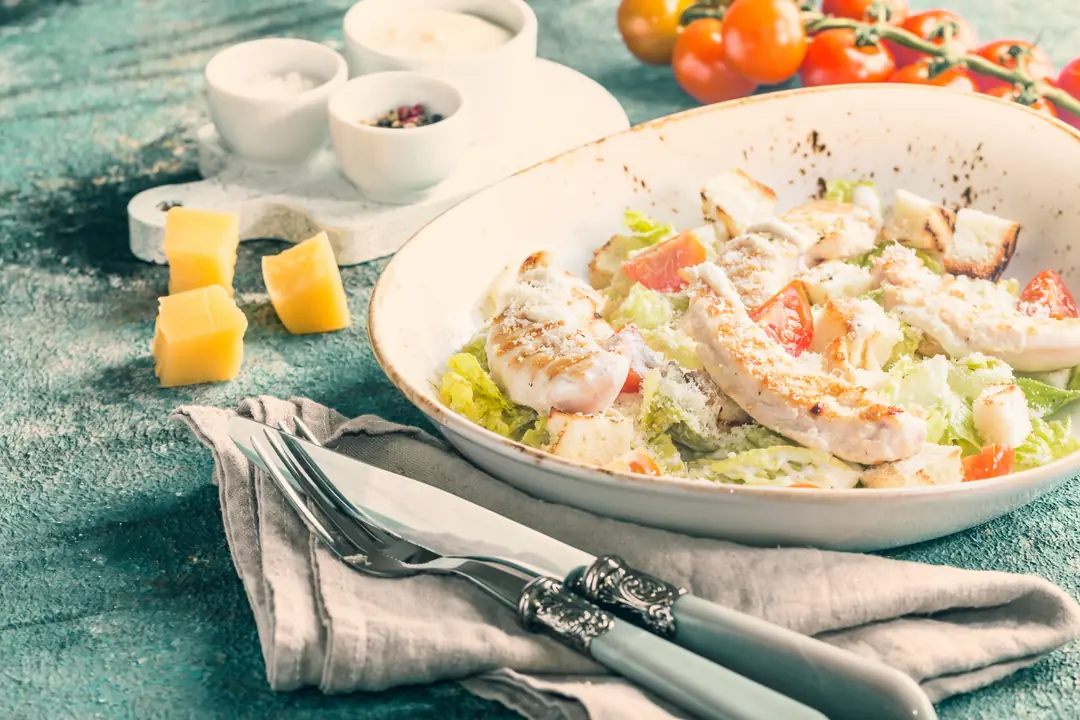 Tavuklu Sezar Salata Tarifi, Sezar Salata Nasıl Yapılır