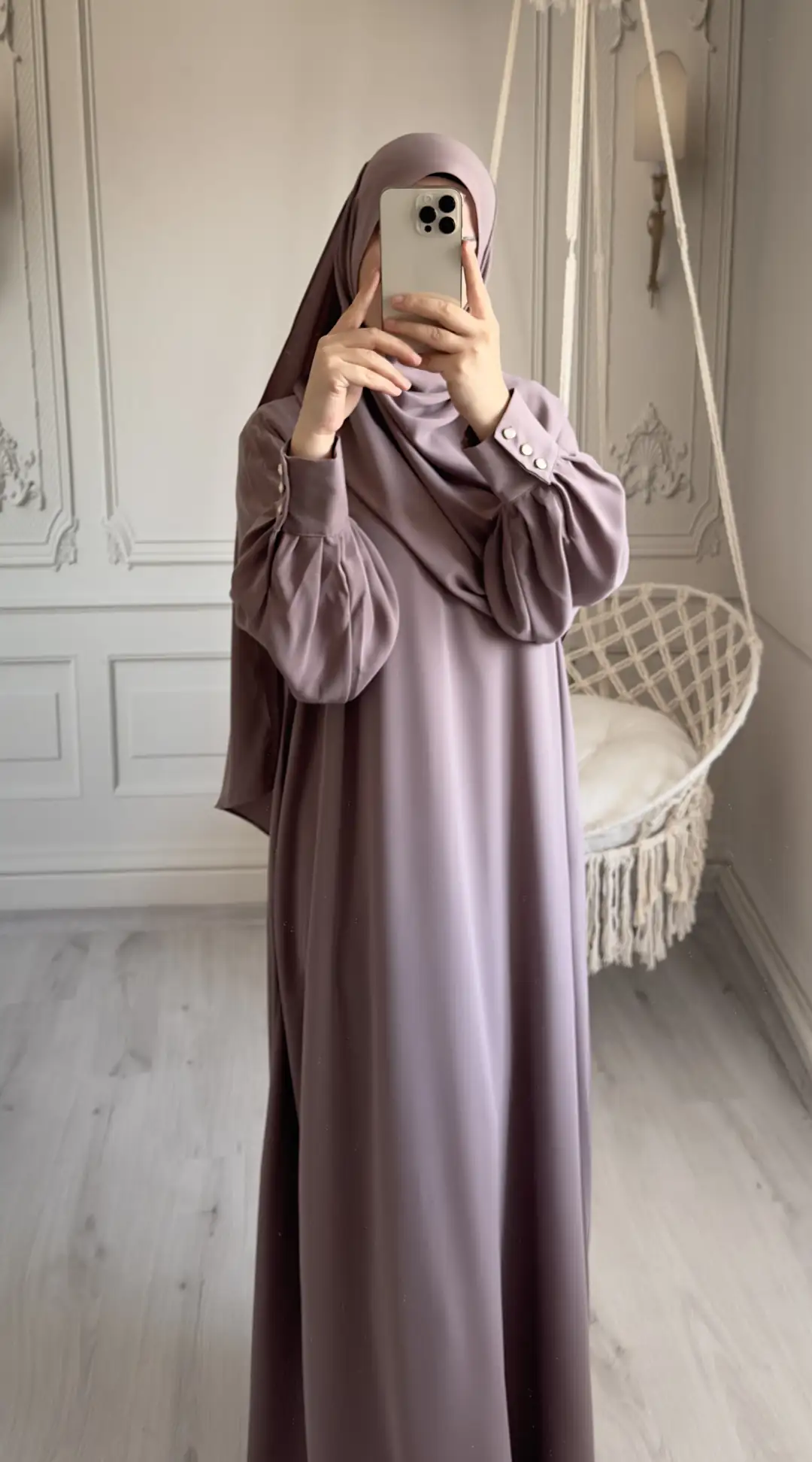 Kol Düğmeli Elbise