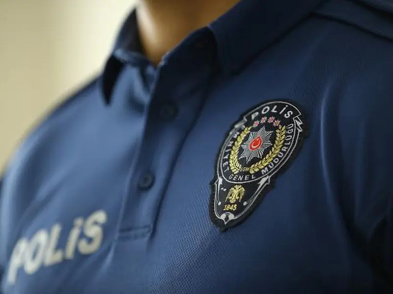 Polis