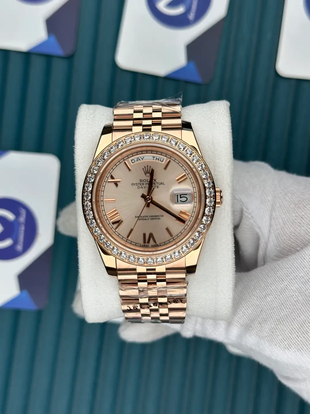 ROLEX DAY-DATE ROSE DIAL DIAMOND BEZEL ROSE JUBILE