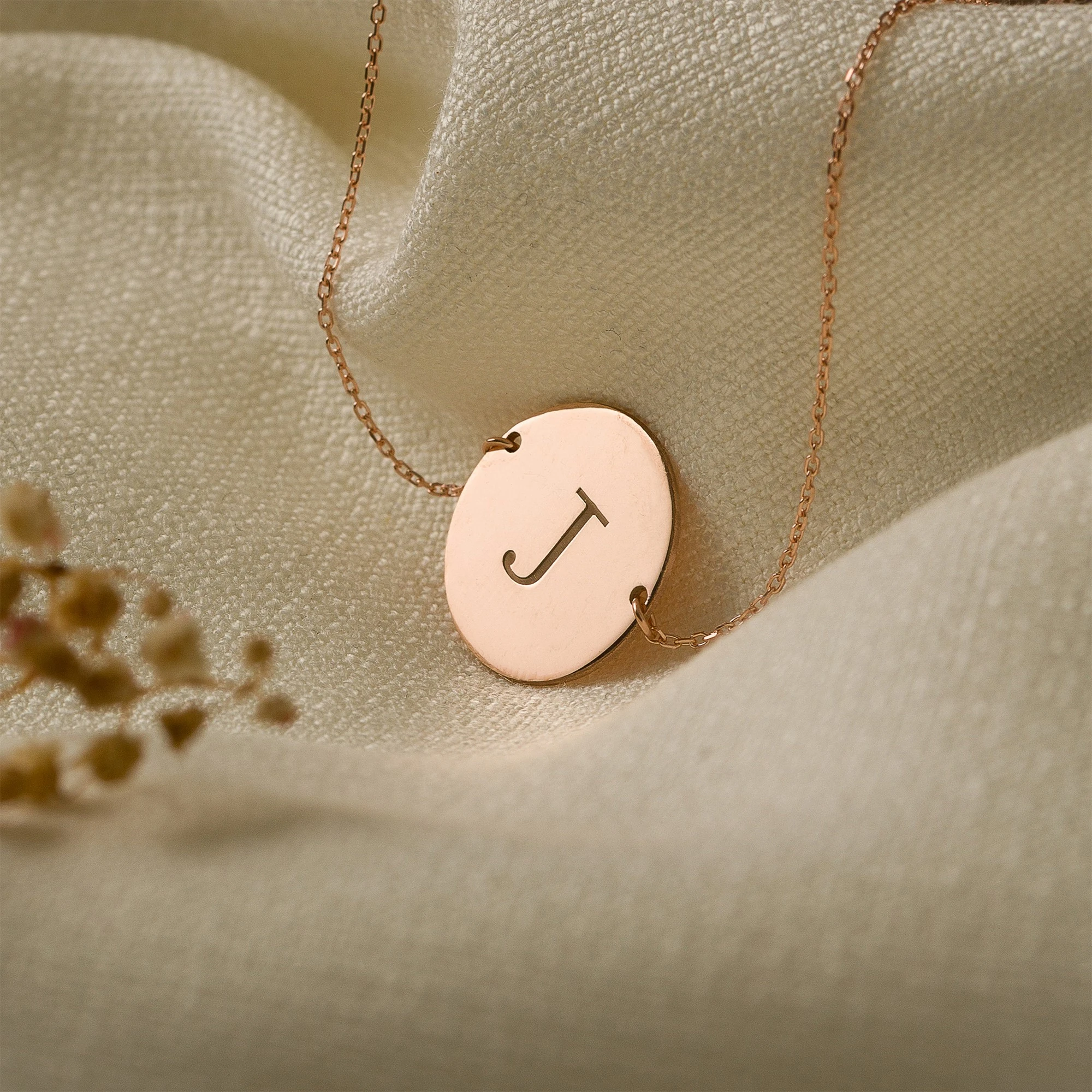 Diems Design'in benzersiz kolyeleriyle ilk sen tanış!