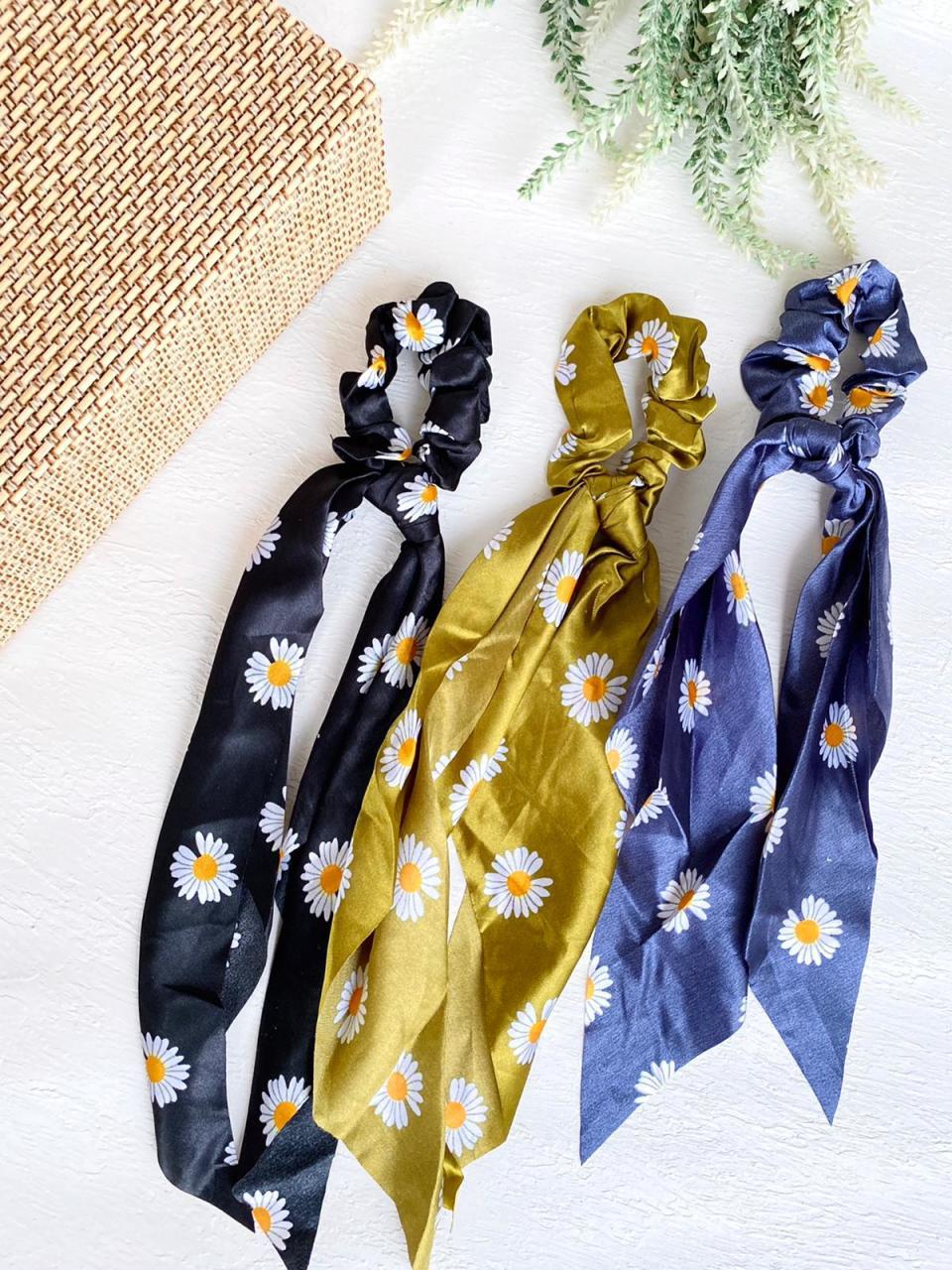 Daisy Satin Elastic Buckle with Ribbon