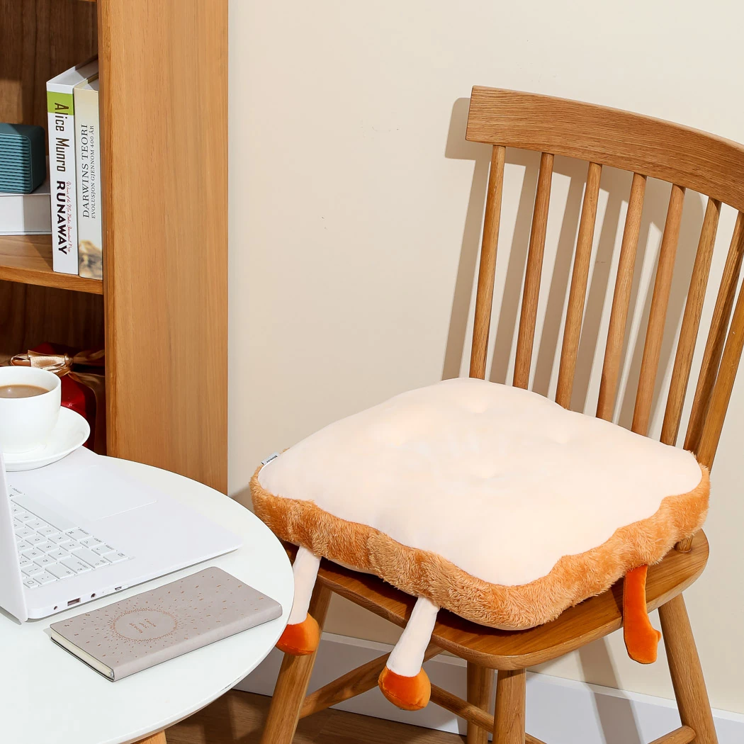 Sevimli Karekterler Serisi Dilimli Ekmek Tasarımlı Kare Pelu