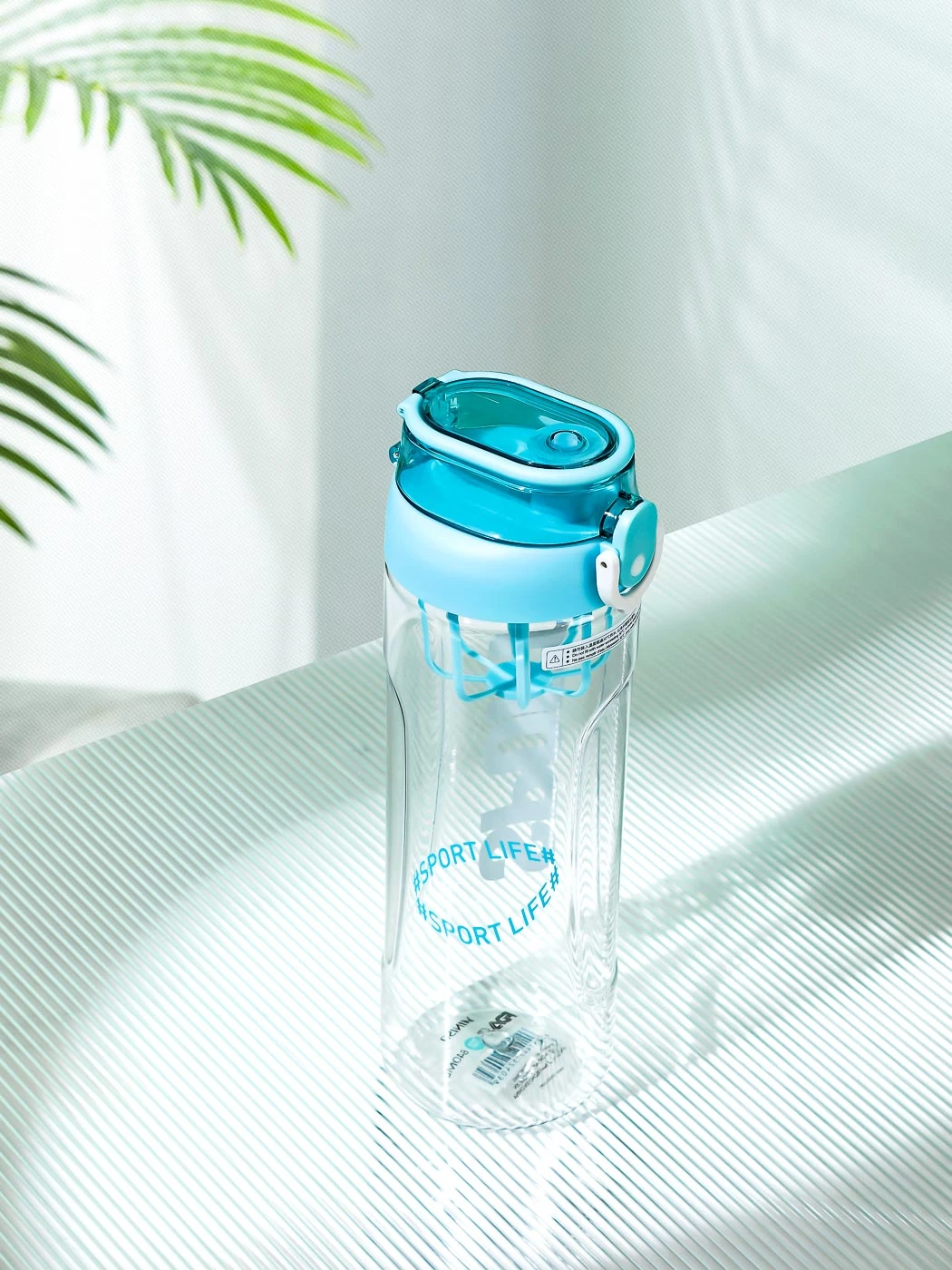 Karıştırma Özellikli Plastik Şişe 840ml | Miniso