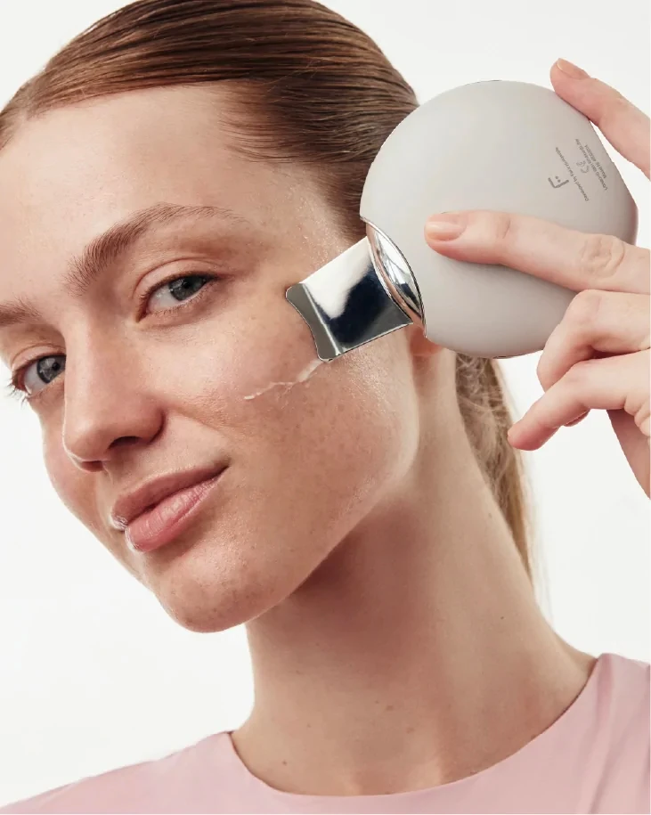 ULTRASONIC SKIN SCRUBBER