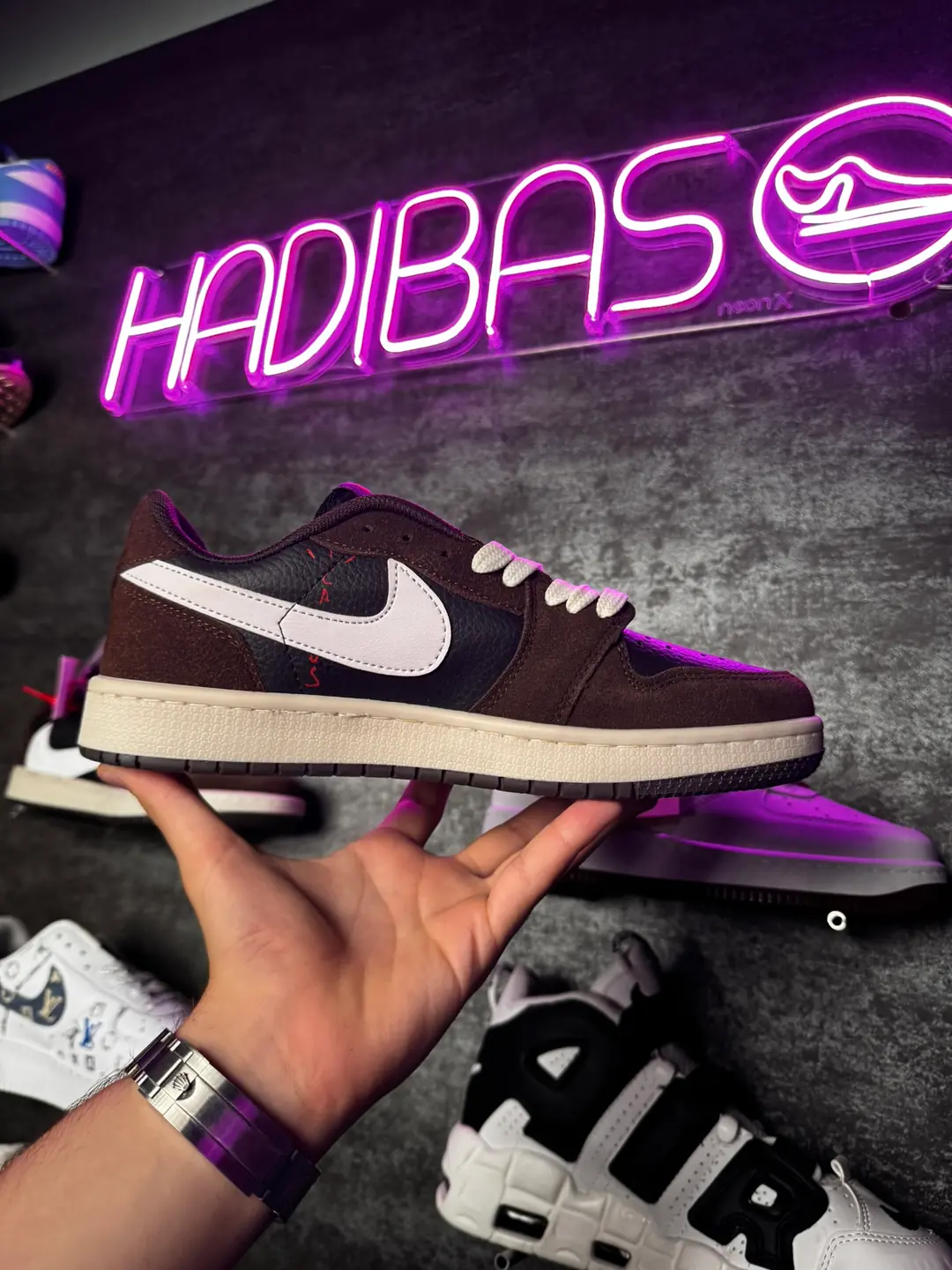 Nike Travis Scott X Air Jordan Retro Low Dark Mocha