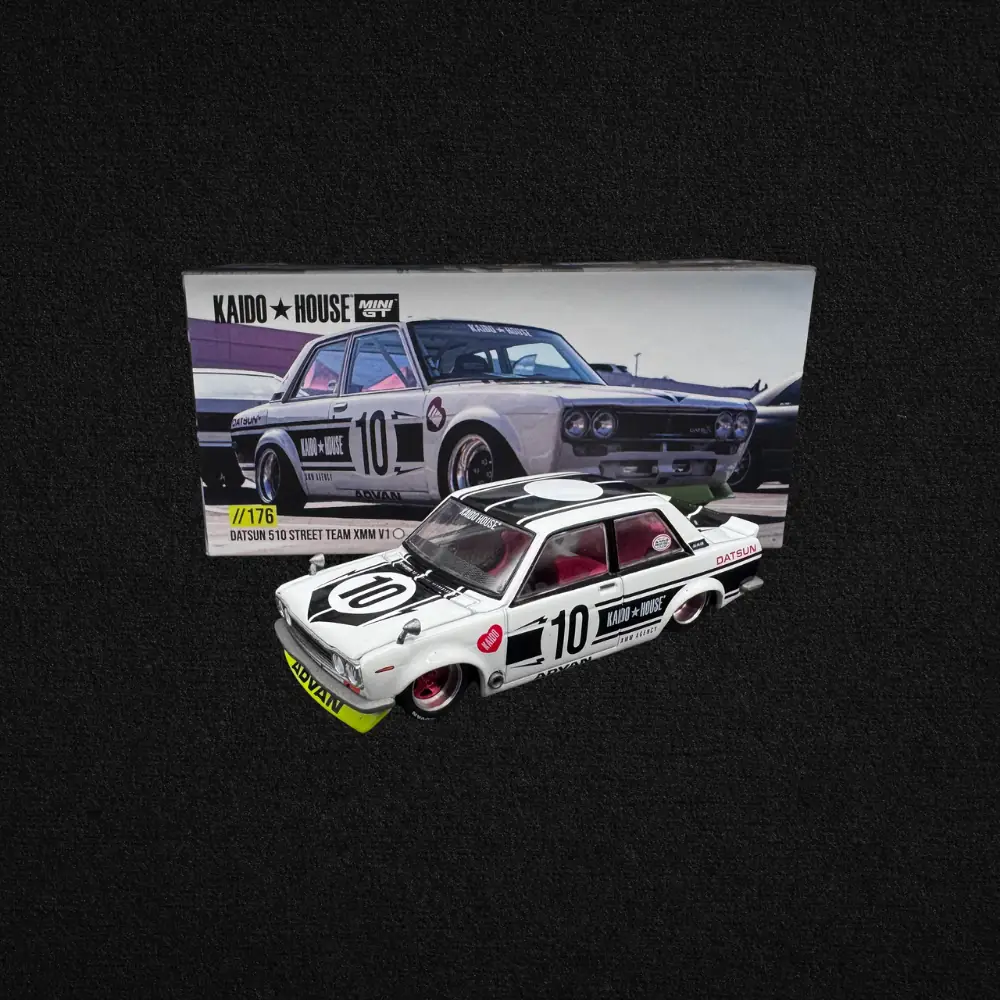 Mini GT 1/64 KaidoHouse Datsun 510 Street Team XMM V1
