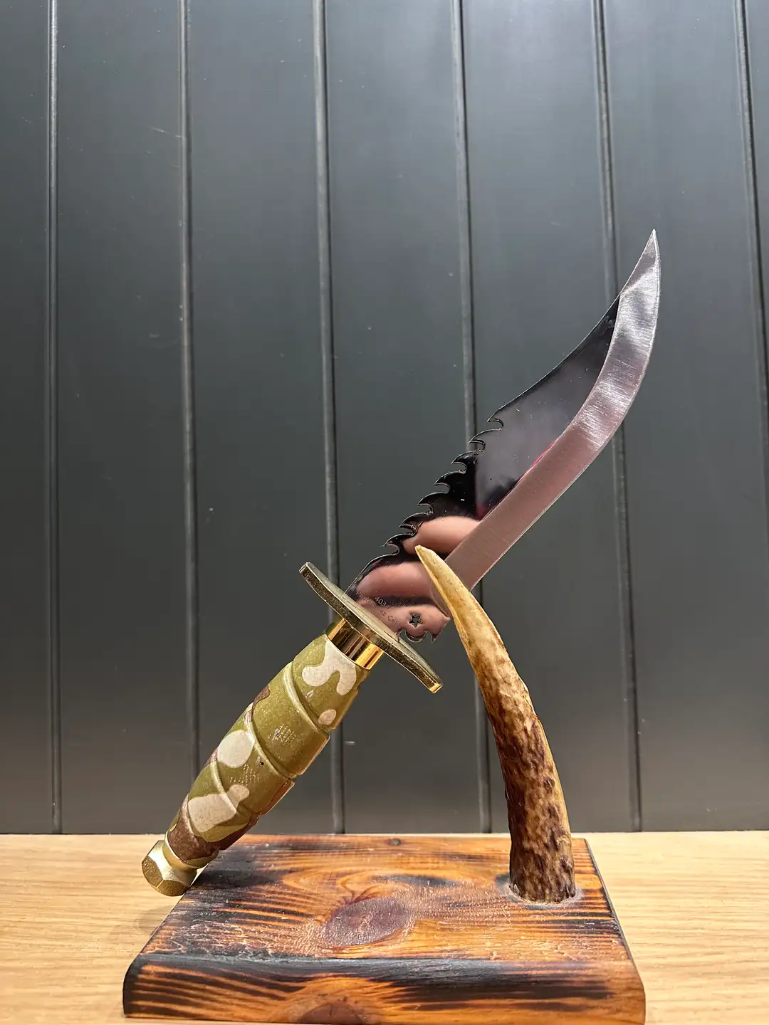 KOMANDO