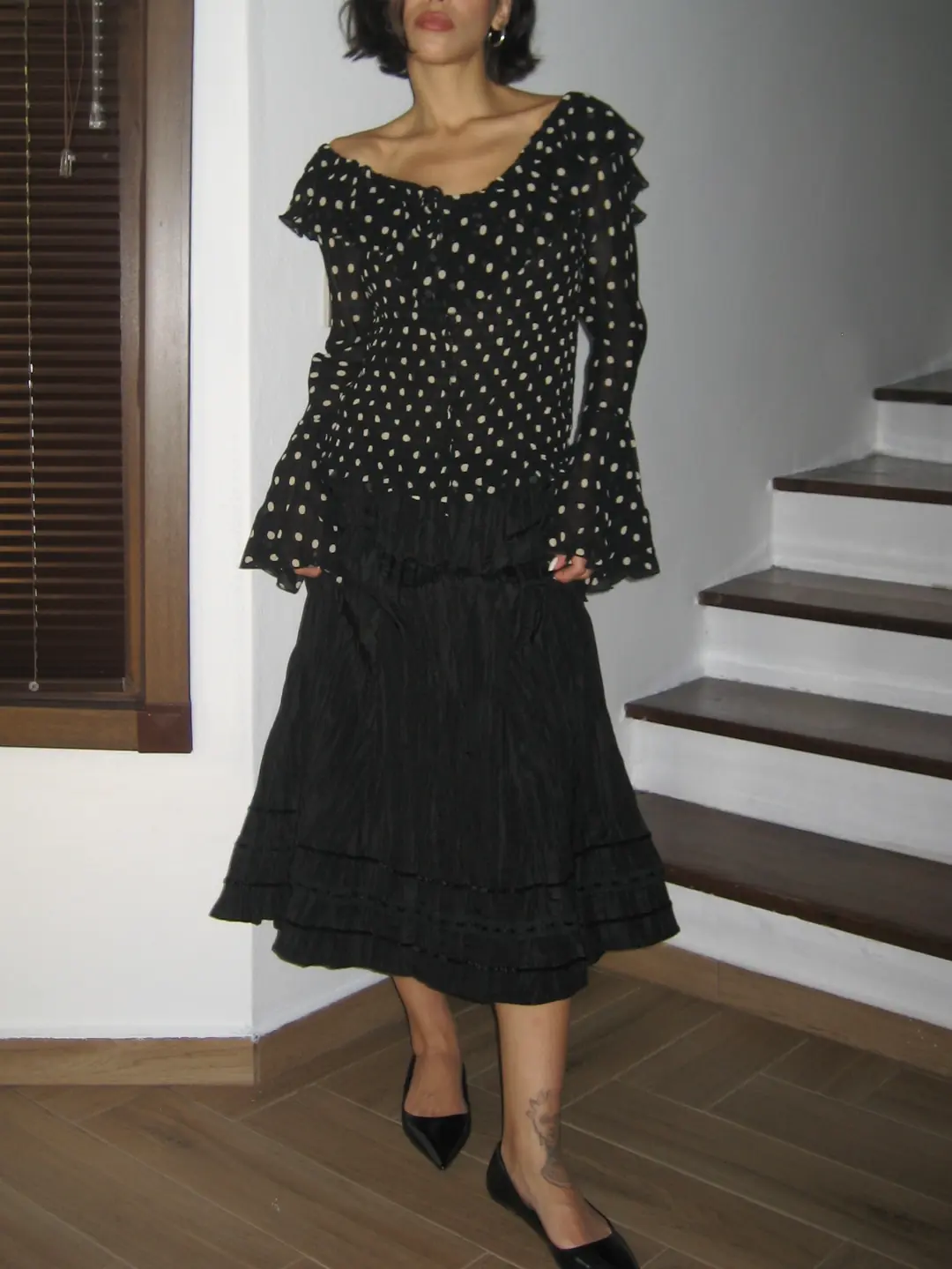 Clossue - Vintage & Second Hand Clothing and Accessories