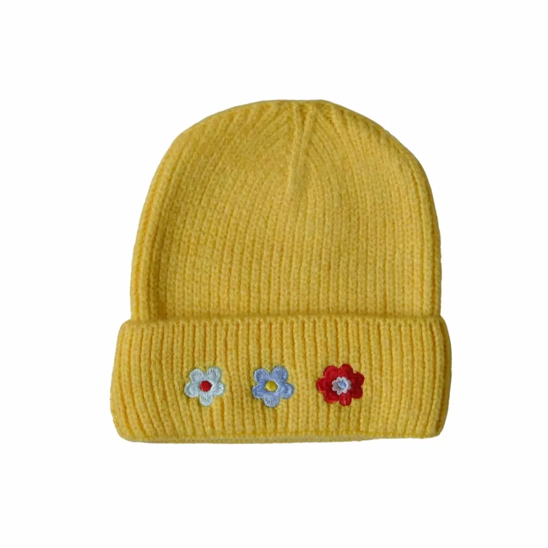 daisy beanie