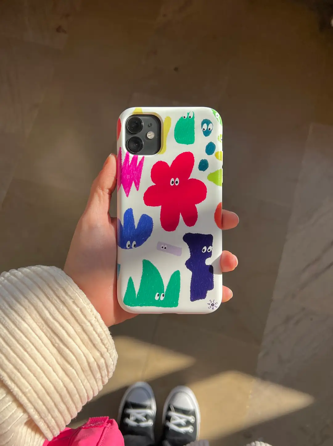 aslushca x pêche phone case collab