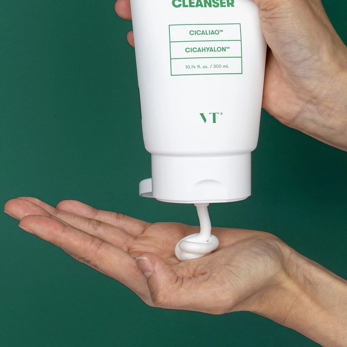 VT Cosmetics Cica Mild Foam Cleanser 300ml | Limonian