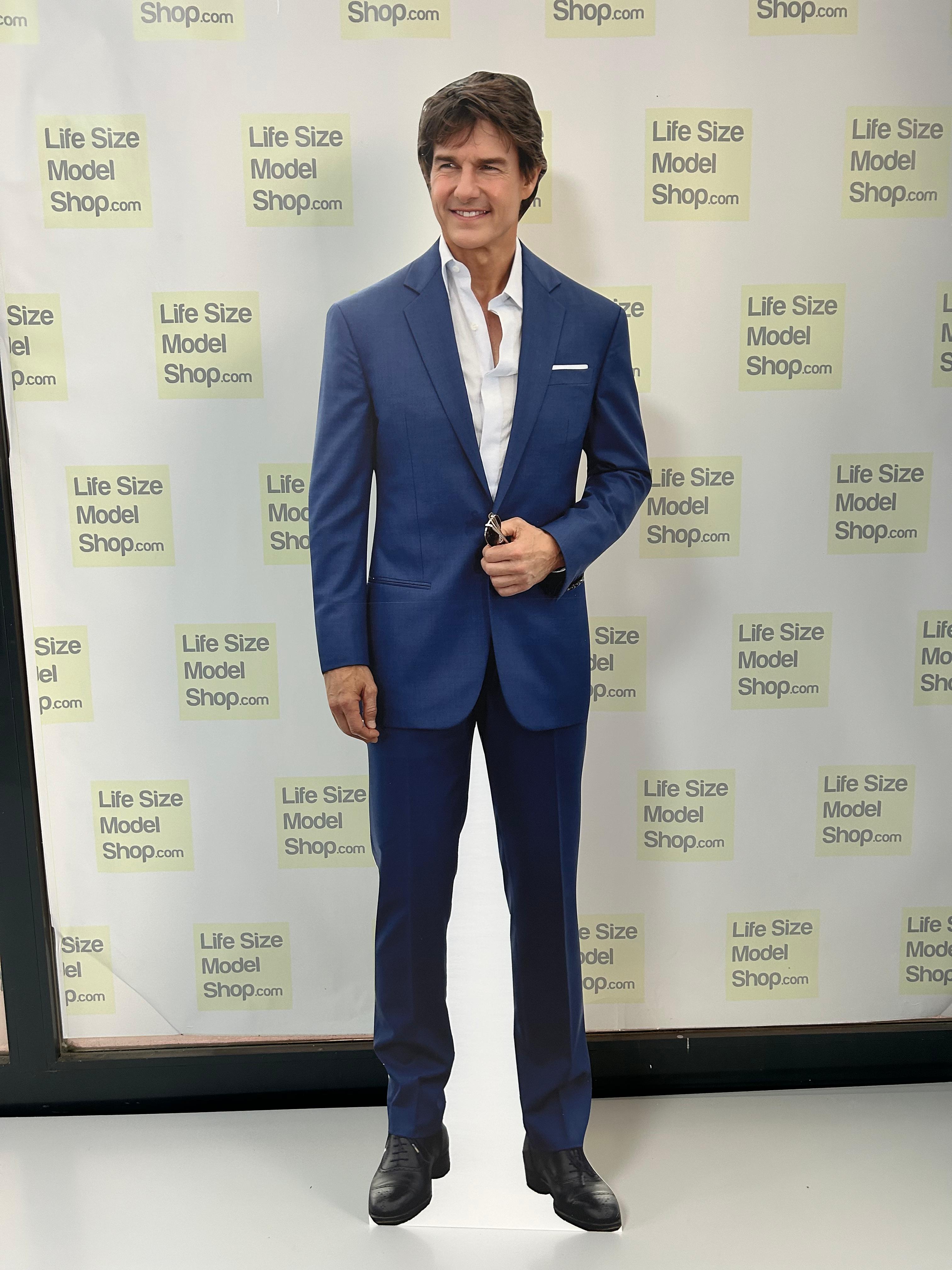 🎬 Tom Cruise Cardboard Cutout Figure – Life Size Standing Cutout Model