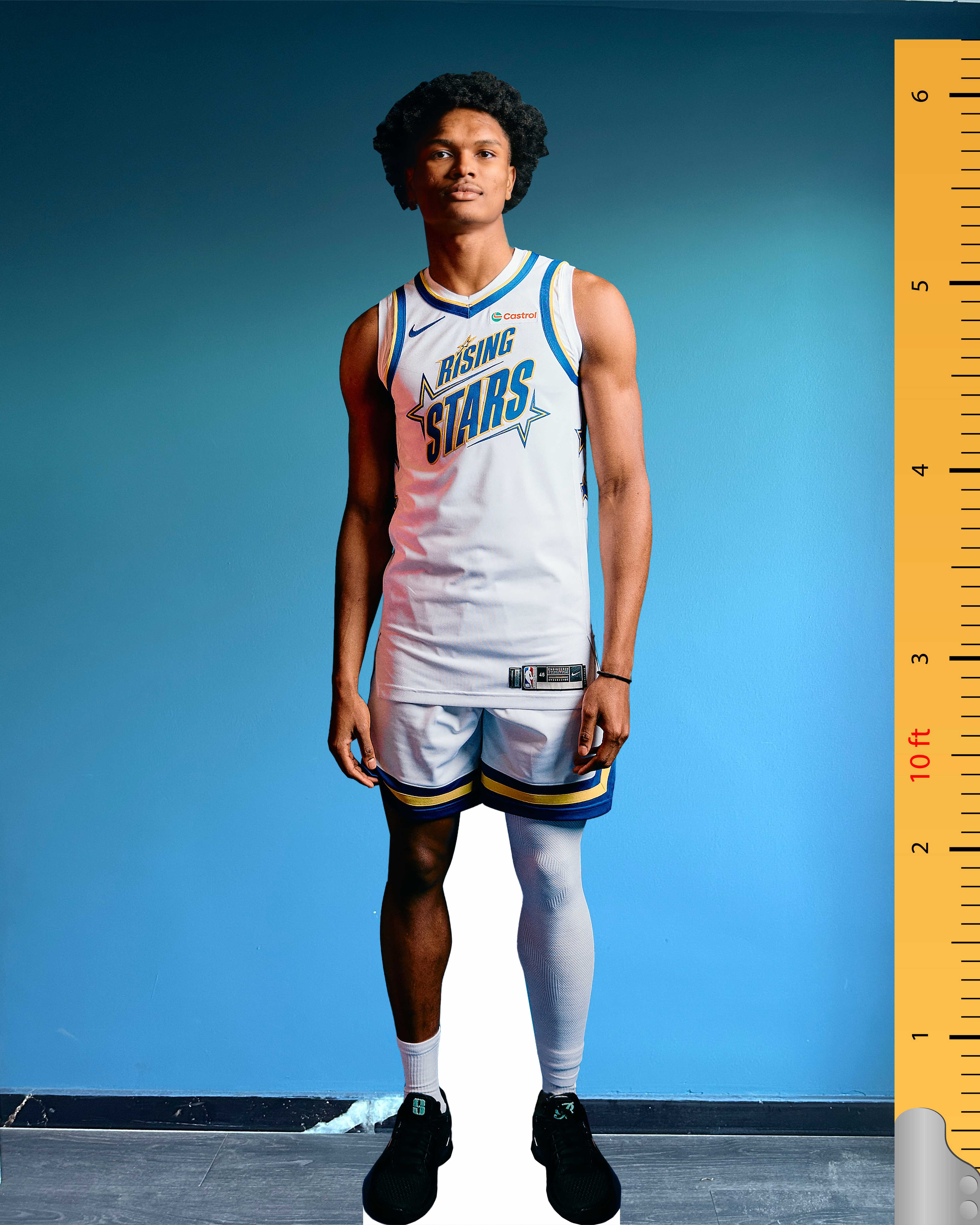 🏀 Amen Thompson Stojąca Figura z Tektury – Wycinanki Gwiazd NBA All‑Star