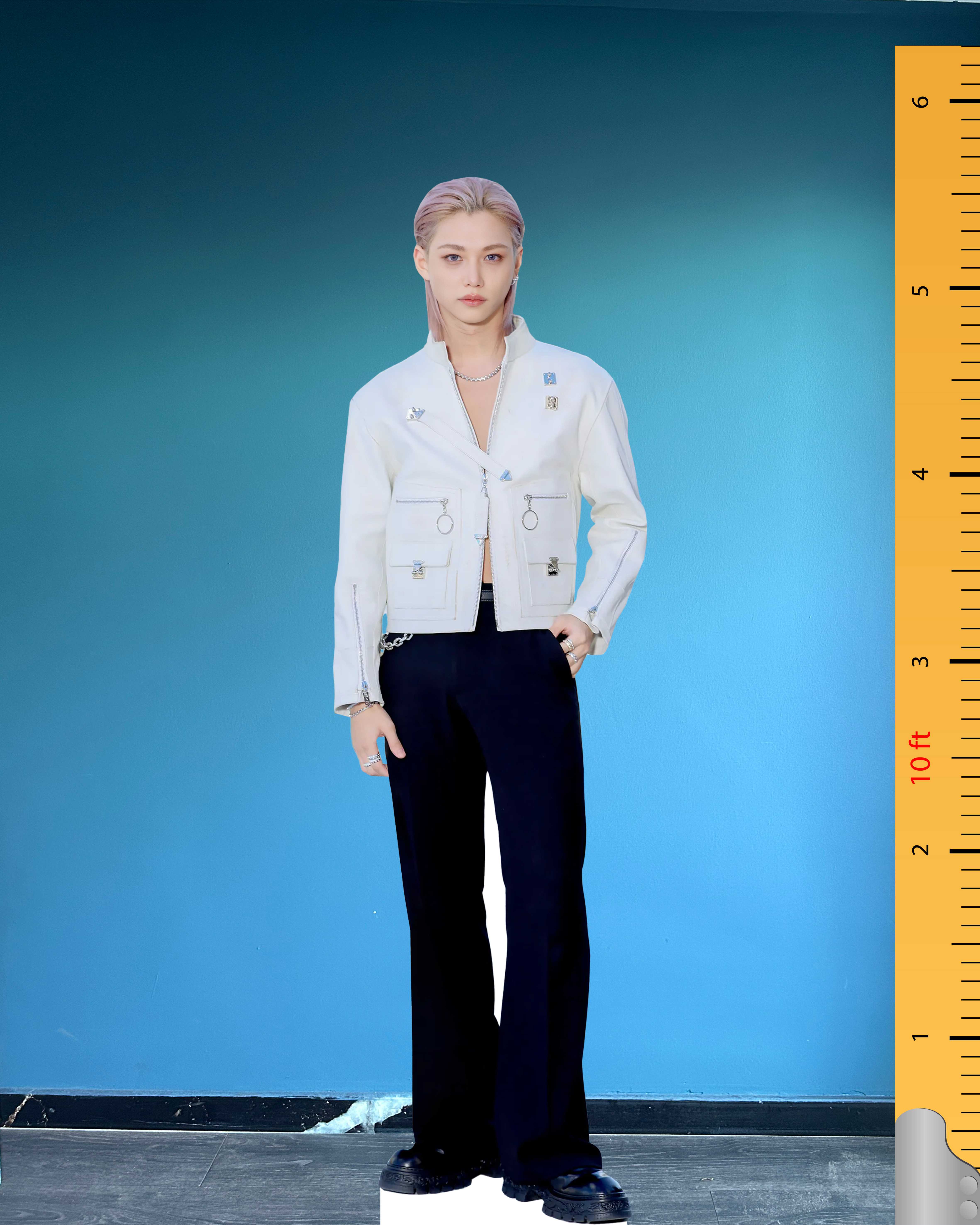 Lee Felix Yongbok Kartonnen Standbeeld – VERSACE Levensgrote Celebrity ...