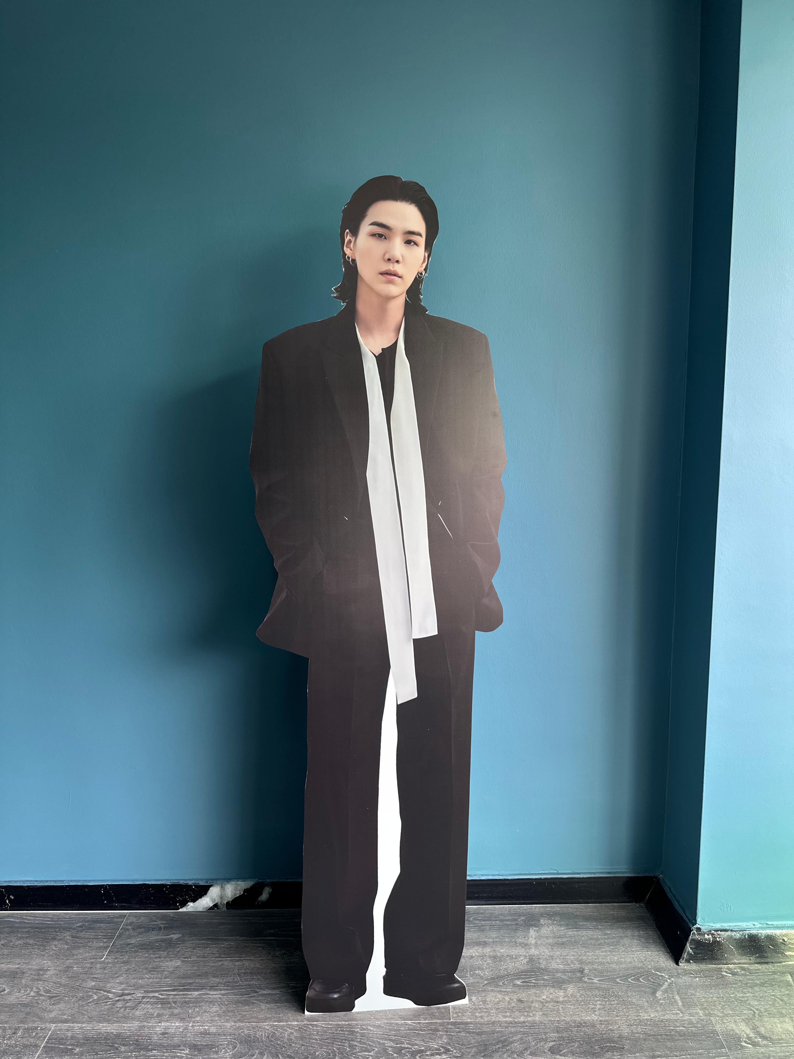 🎤 SUGA Cardboard Cutout – BTS Min Yoon-gi Life-Size Cutout Model