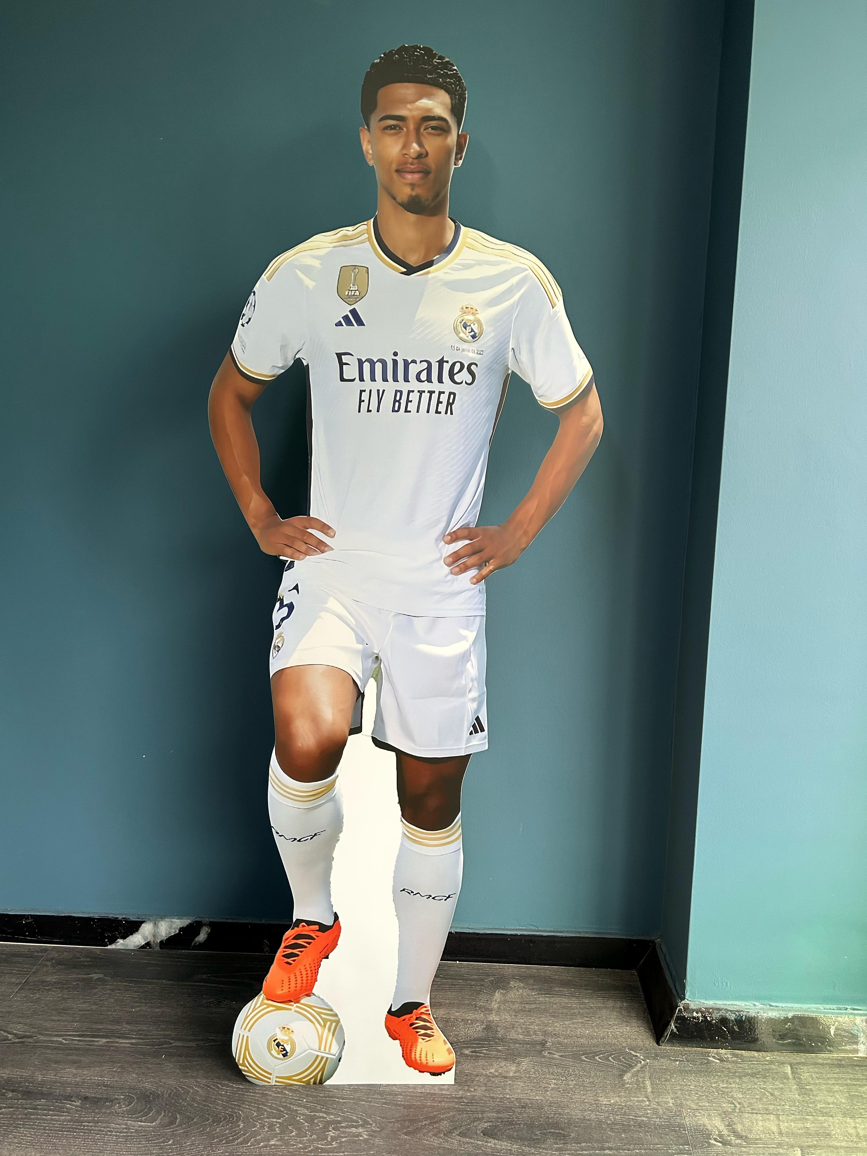 ⚽️ Jude Bellingham Plastik Figür – Real Madrid Gerçek Boy Standee Modeli