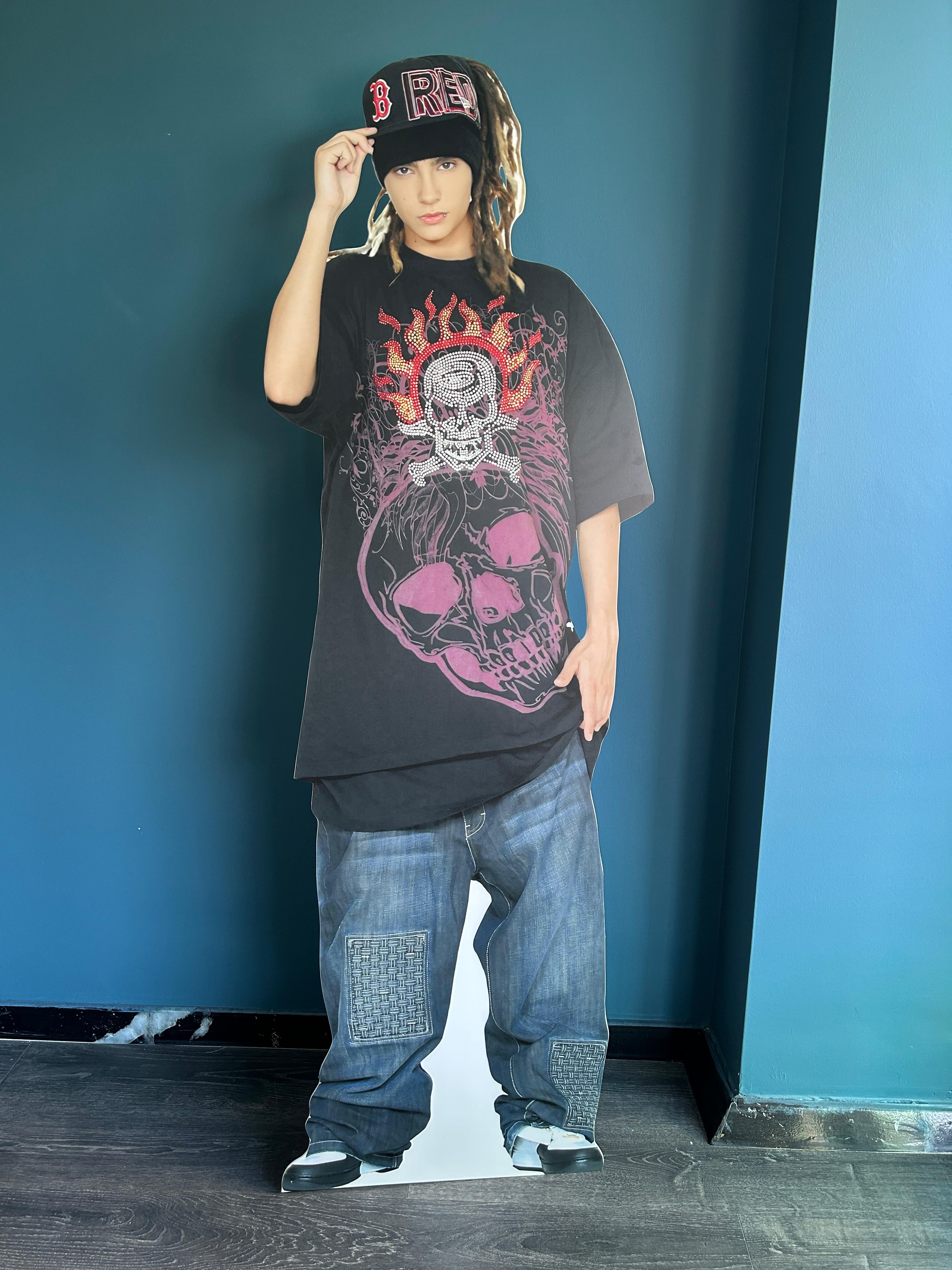 🎸 Tom Kaulitz Tam Boy Model – Tam Boy Müzisyen Standee